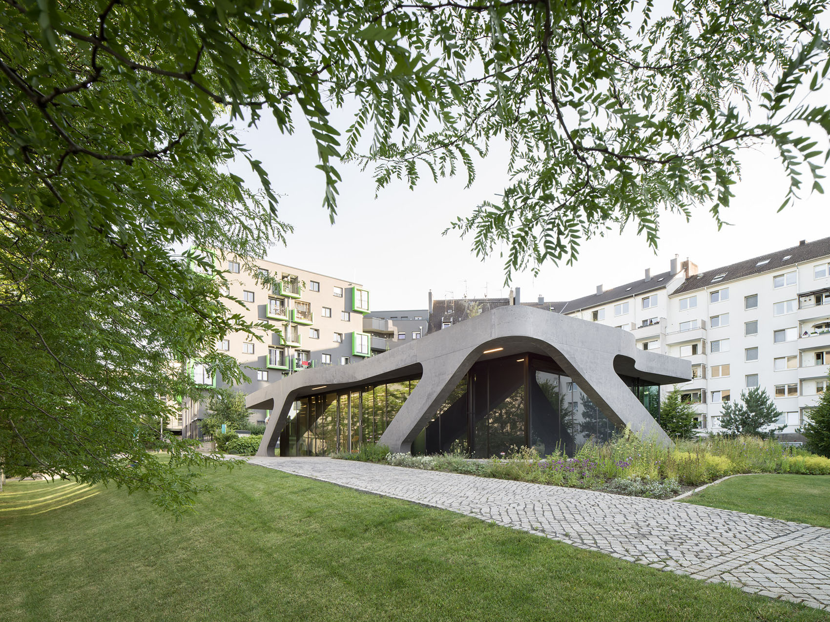 FOM University new social space by J.MAYER.H - 谷德设计网