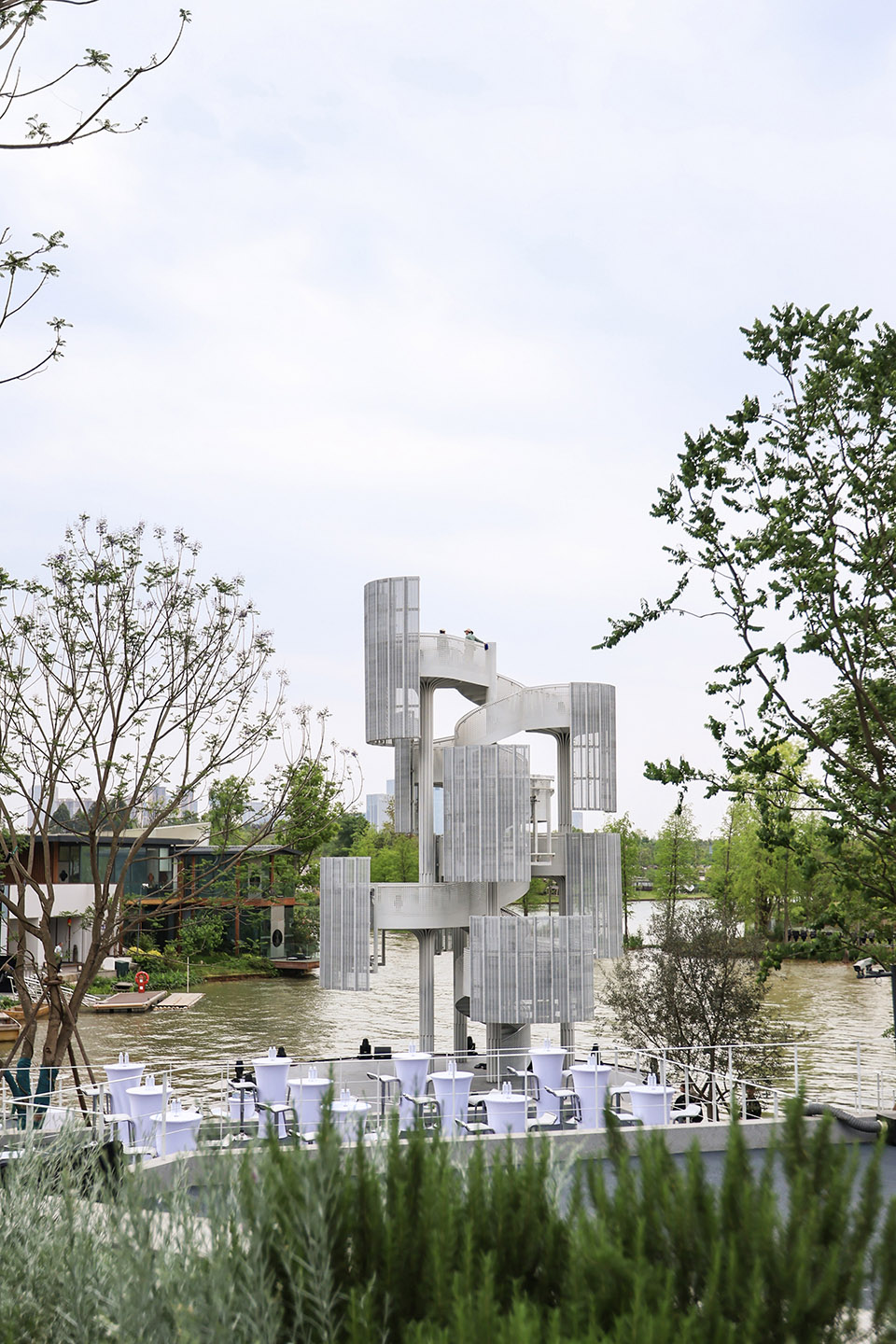 The “Tower of Life”, China by Wide Horizon - 谷德设计网