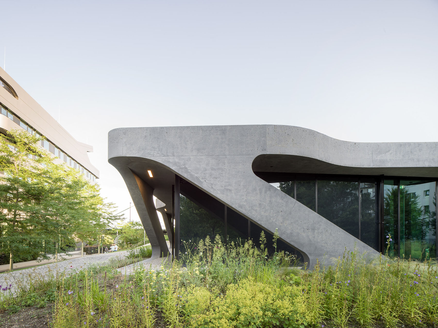 FOM University new social space by J.MAYER.H - 谷德设计网