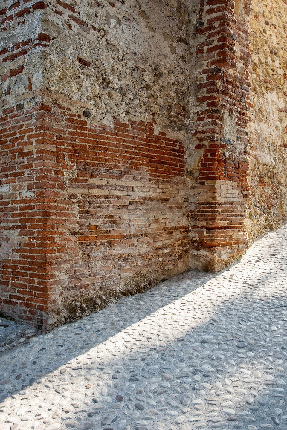 Portello Colmarion Restoration by Studio Bressan - 谷德设计网