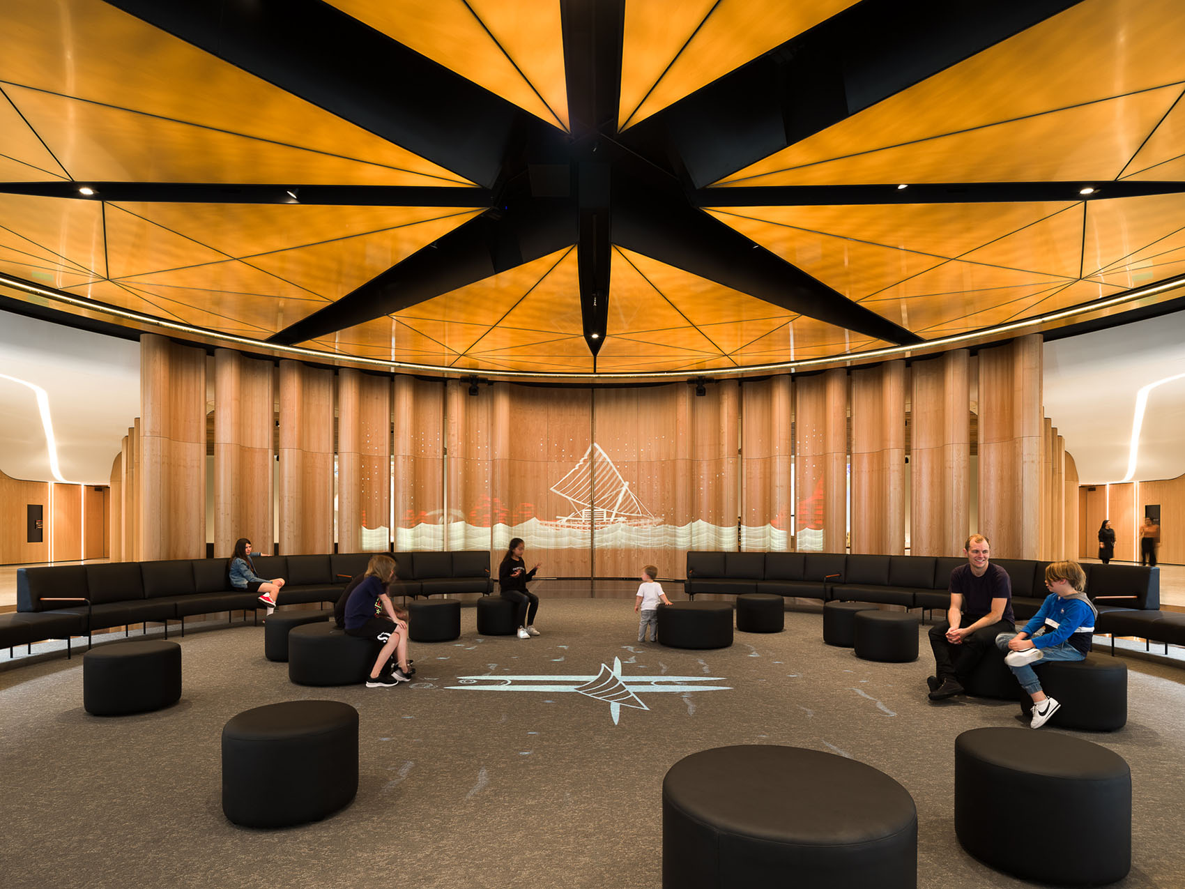 Auckland War Memorial Museum – Te Ao Marama South Atrium by Jasmax - 谷德设计网