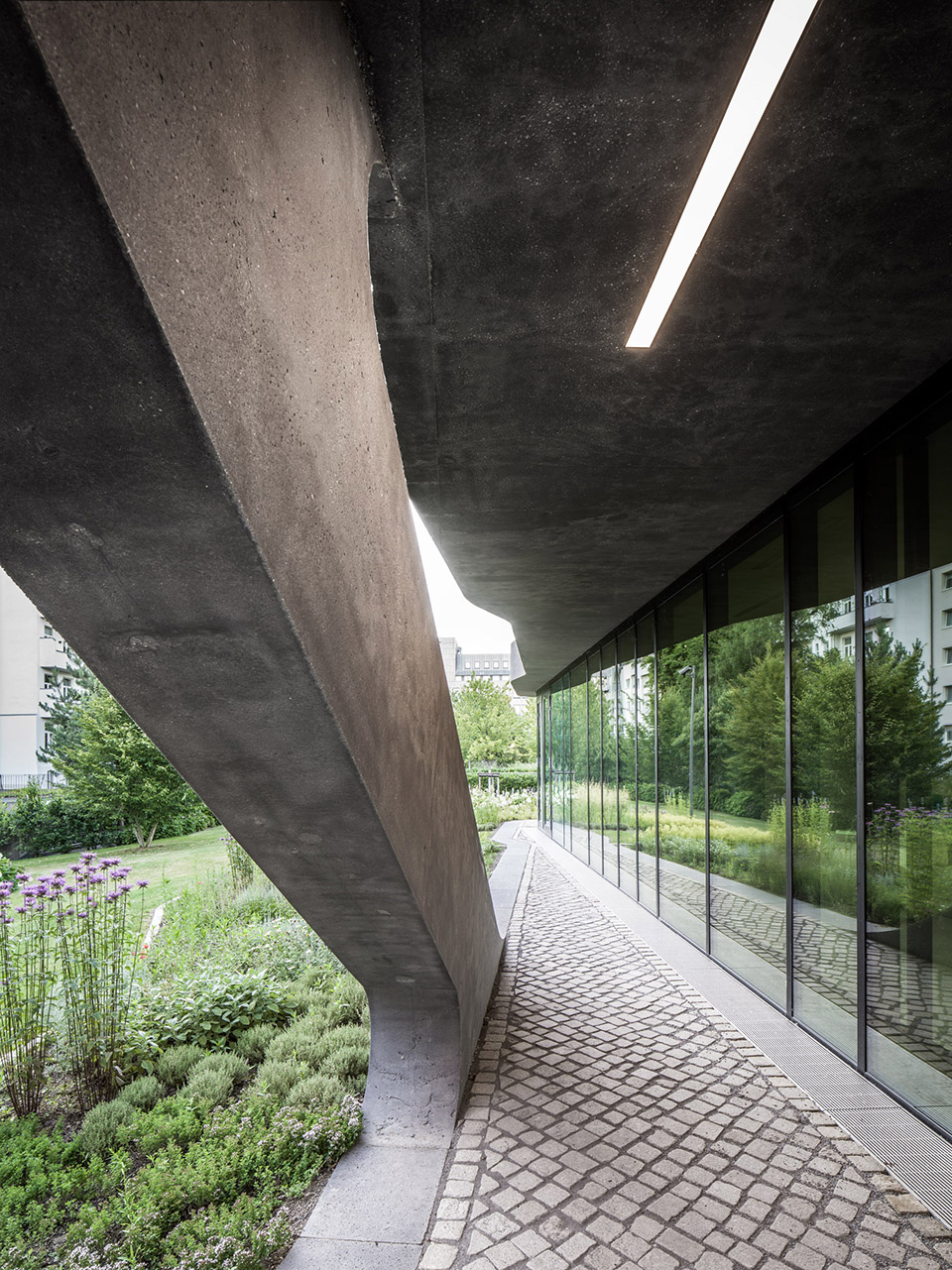 FOM University new social space by J.MAYER.H - 谷德设计网