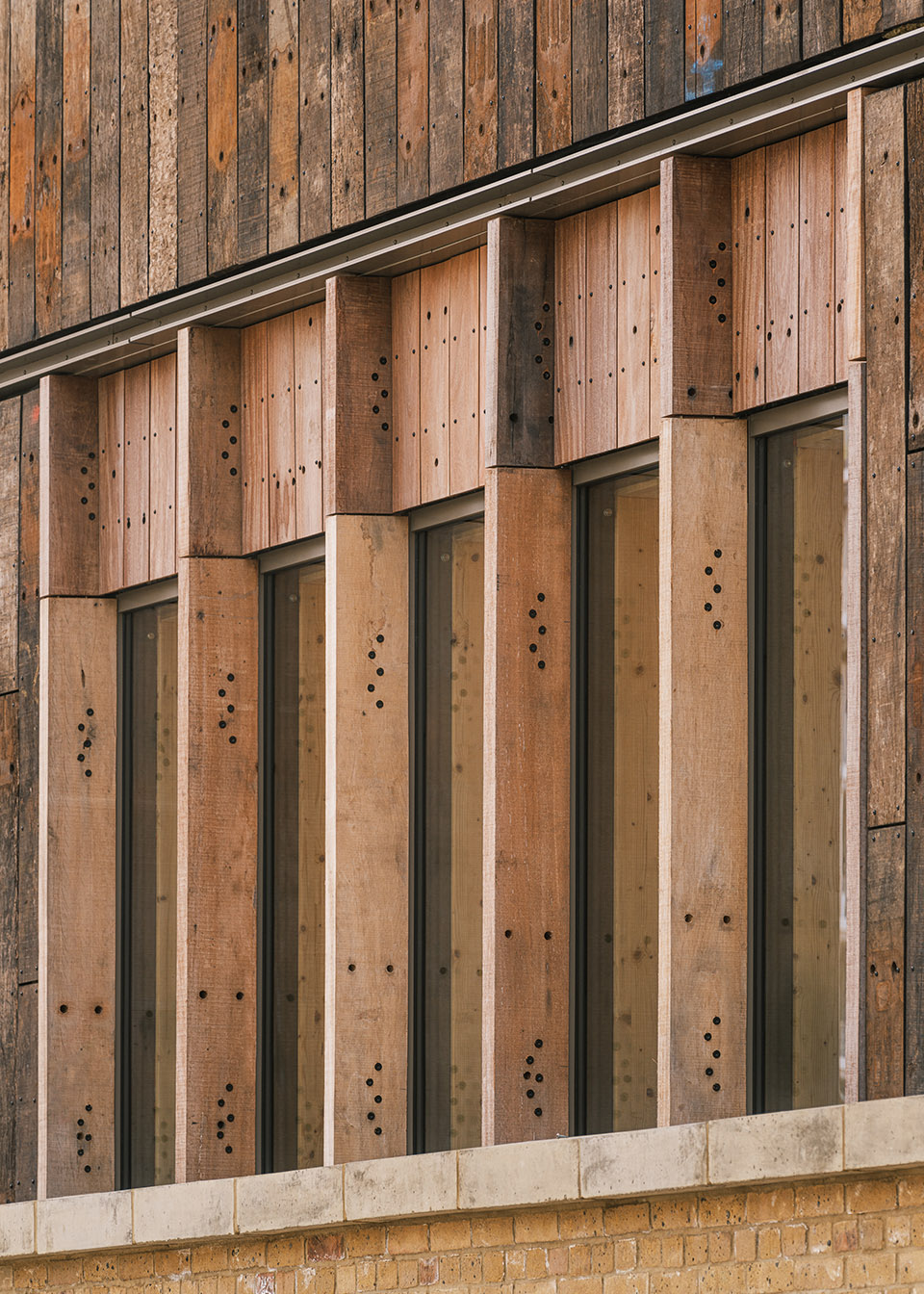 Roundhouse by Architects Paddy Dillon + Reed Watts Architects - 谷德设计网