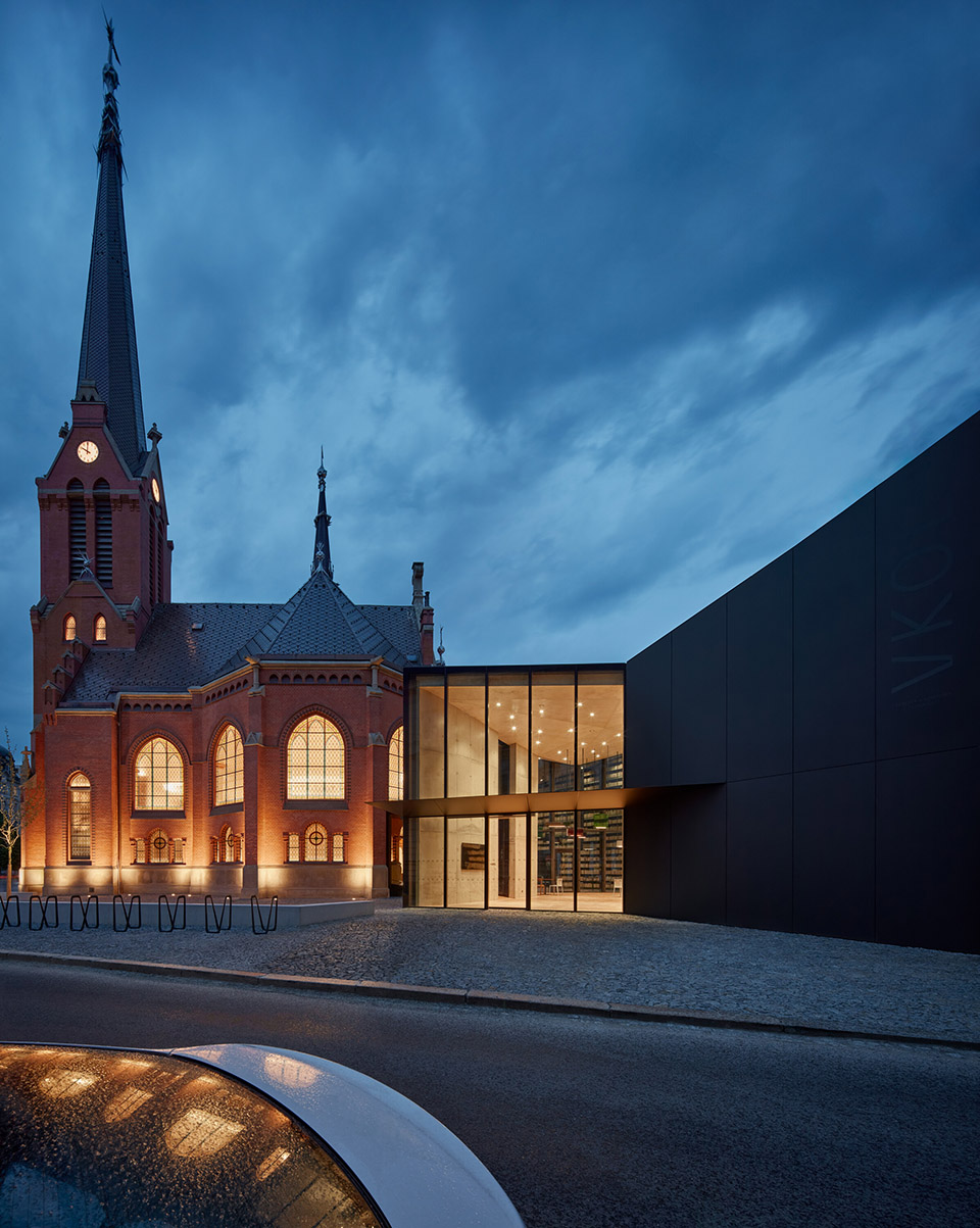 The Red Church Reconstruction by atelier-r - 谷德设计网