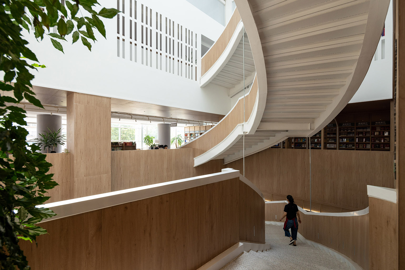 Xinhua Bookstore·Yuxi·Nie Er Book City, China by Poetic Design Office ...