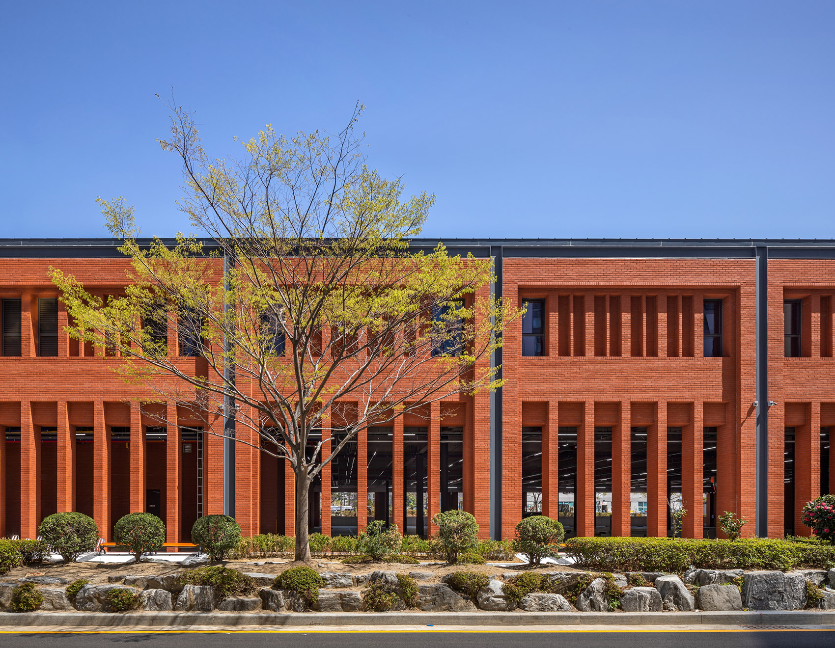 Millac The Market by LJL Architects + 2K1 Architecture - 谷德设计网