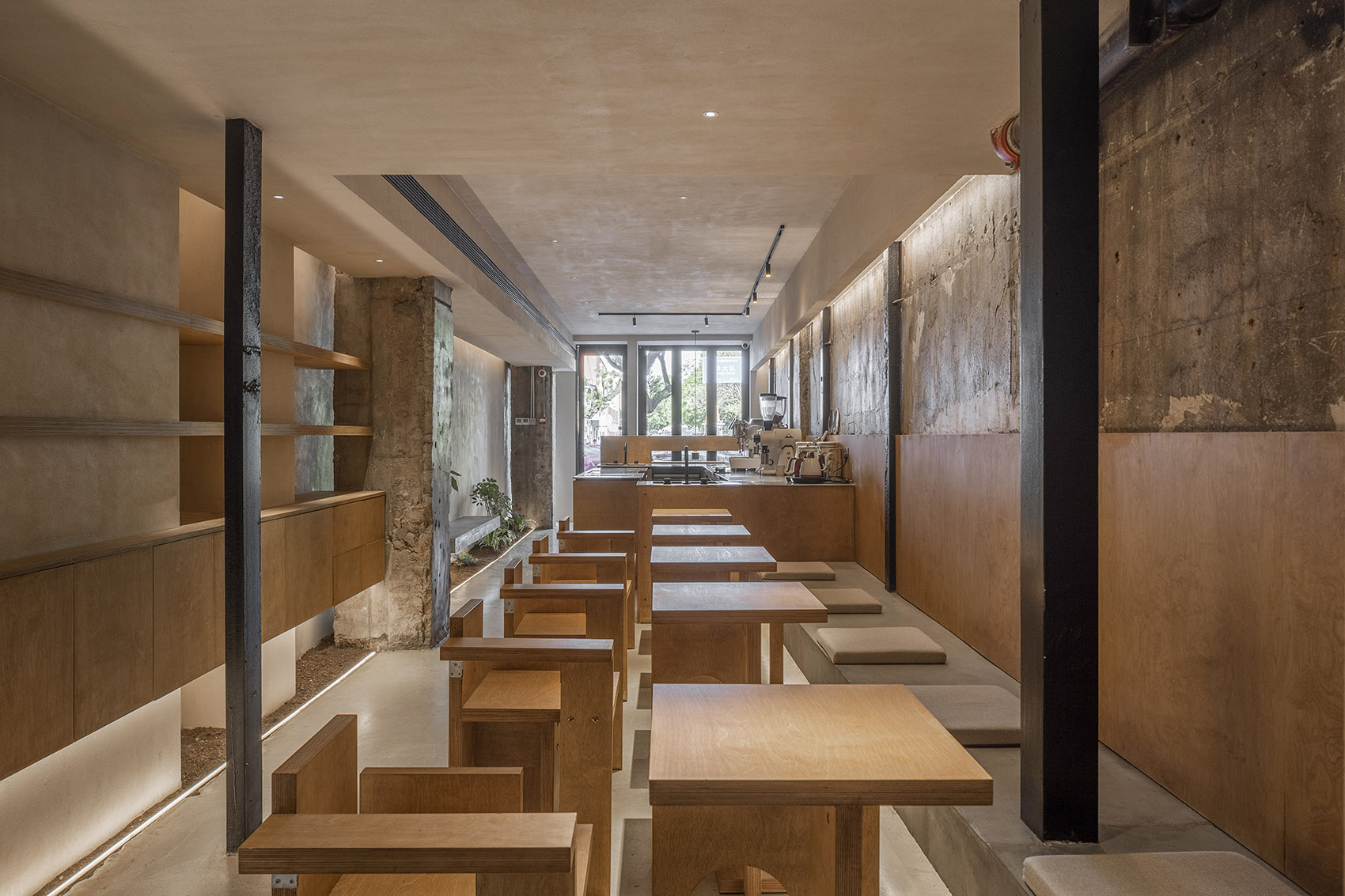 UMA Coffee, China by Ma Zhicheng - 谷德设计网