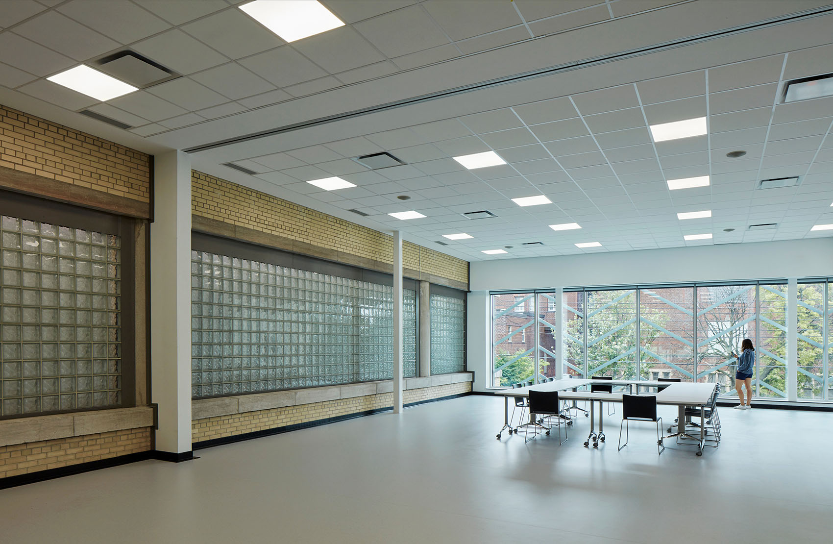 Rosemont Aquatic Center by Poirier Fontaine Architectes Inc. & Riopel ...