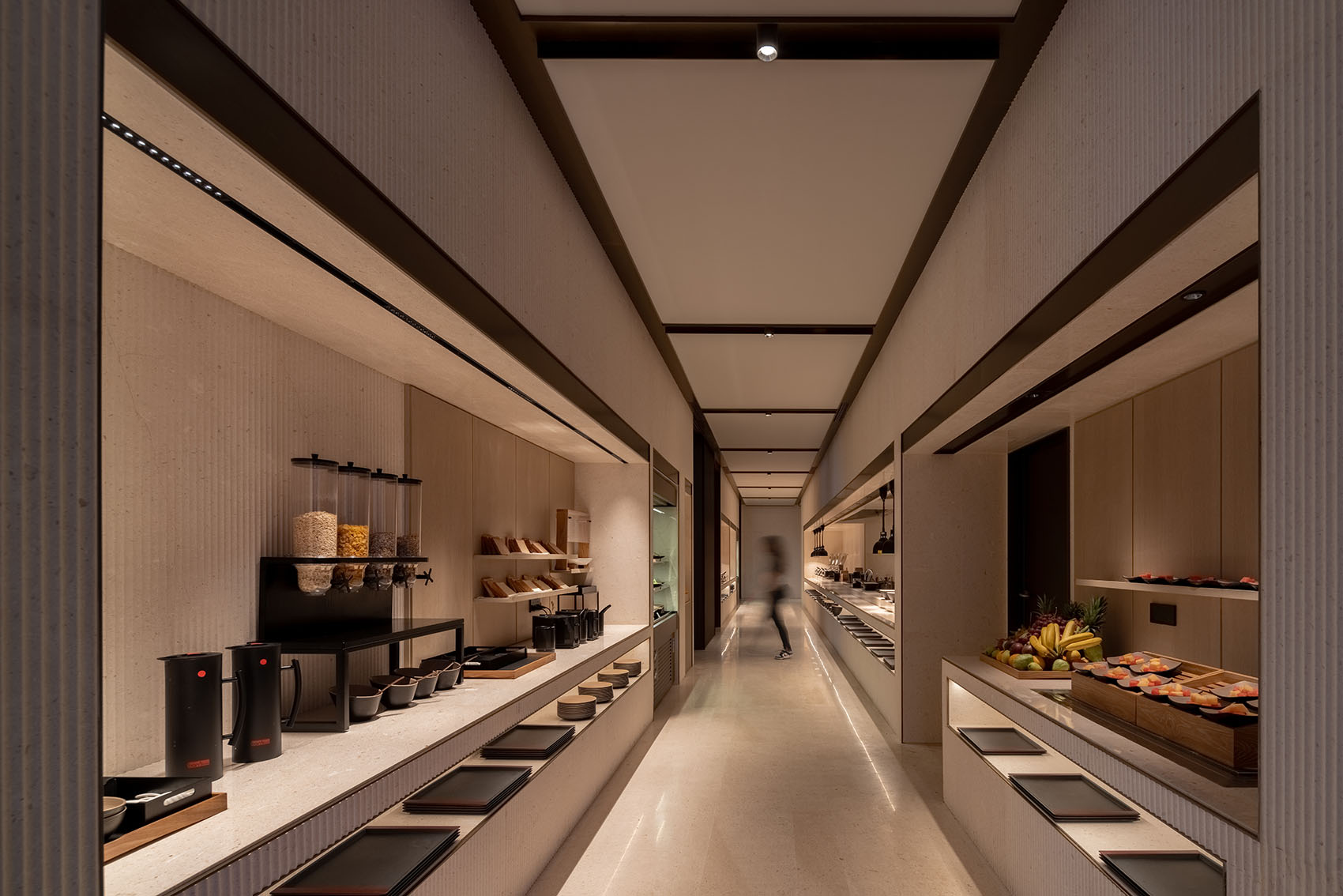 Intercity Hotel by Vermilion Zhou Design Group - 谷德设计网