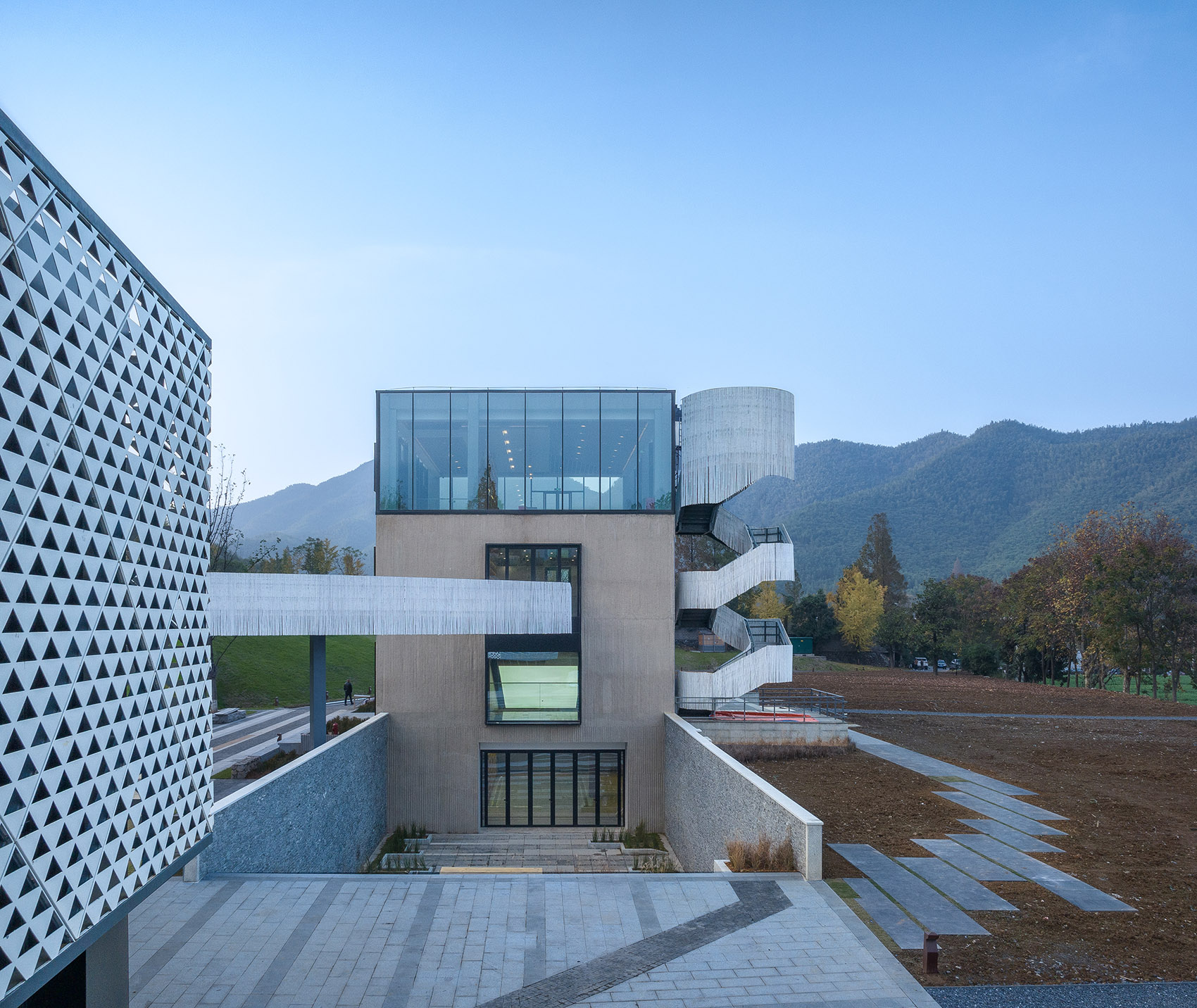 Yucun Impressions Young Library by Du Chunyu team, School of Design ...