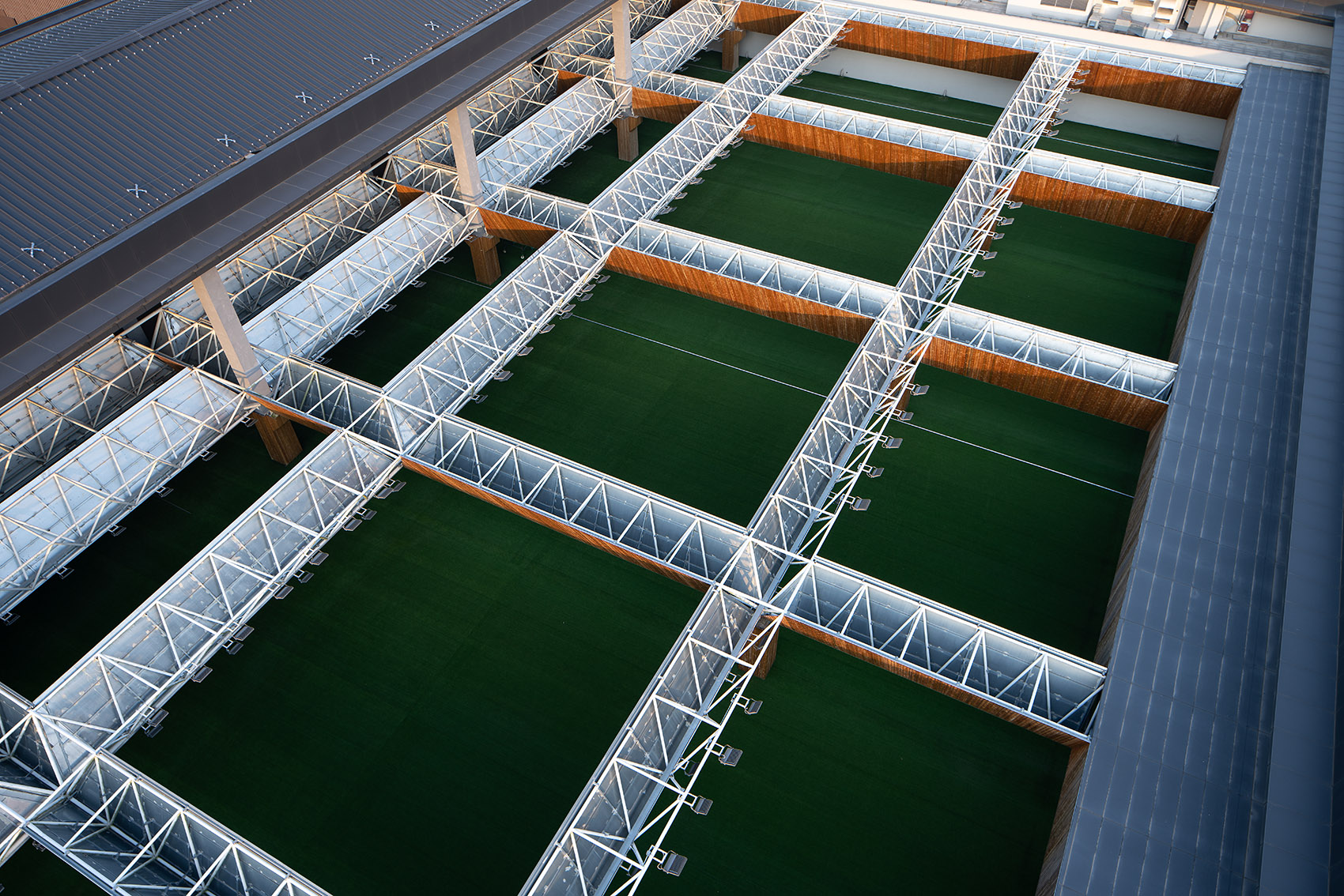 富阳银湖体育中心，杭州 / 浙江大学建筑设计研究院 - 谷德设计网