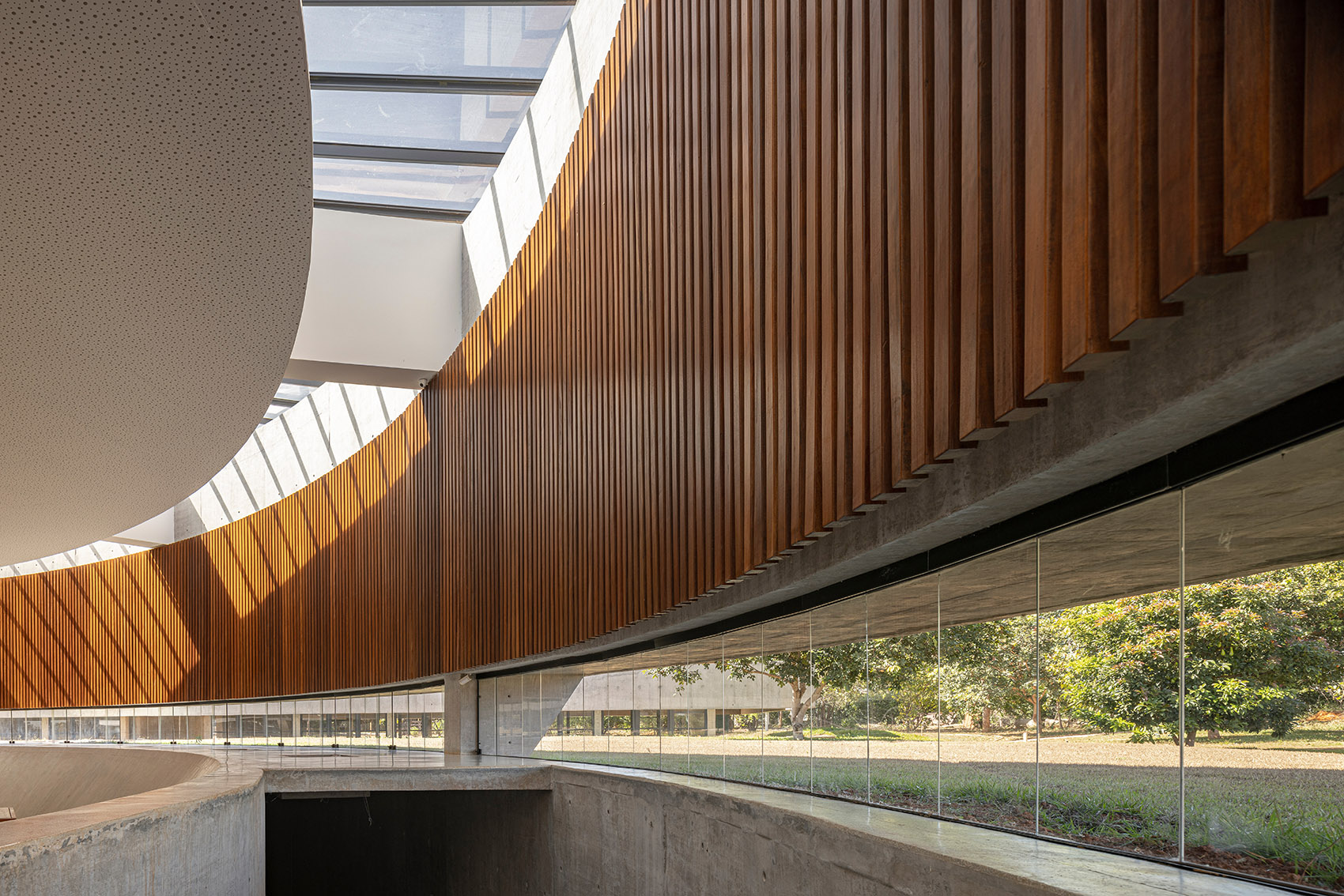 Church of the Holy Family, Brazil by ARQBR Arquitetura e Urbanismo - 谷德设计网