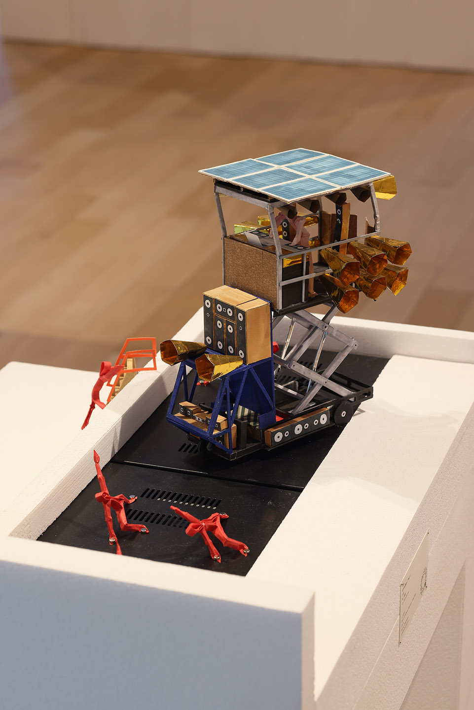 Scape of Urban Object and solo exhibition Life Models by Li Han ...