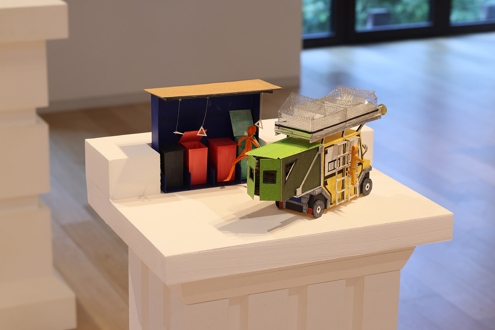 Scape of Urban Object and solo exhibition Life Models by Li Han ...