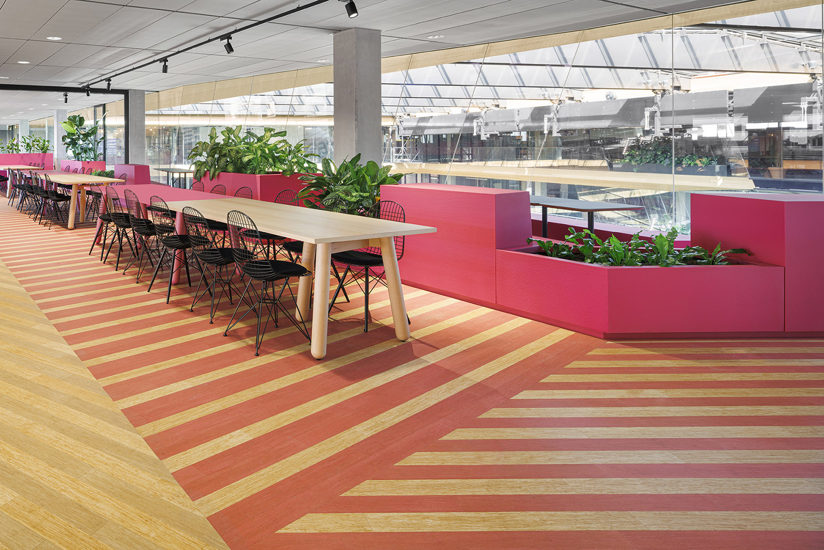 Booking.com City Campus / UNStudio + HofmanDujardin - 谷德设计网