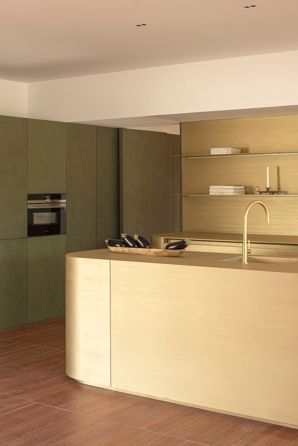 The Olive Grove House by Balzar Arquitectos - 谷德设计网