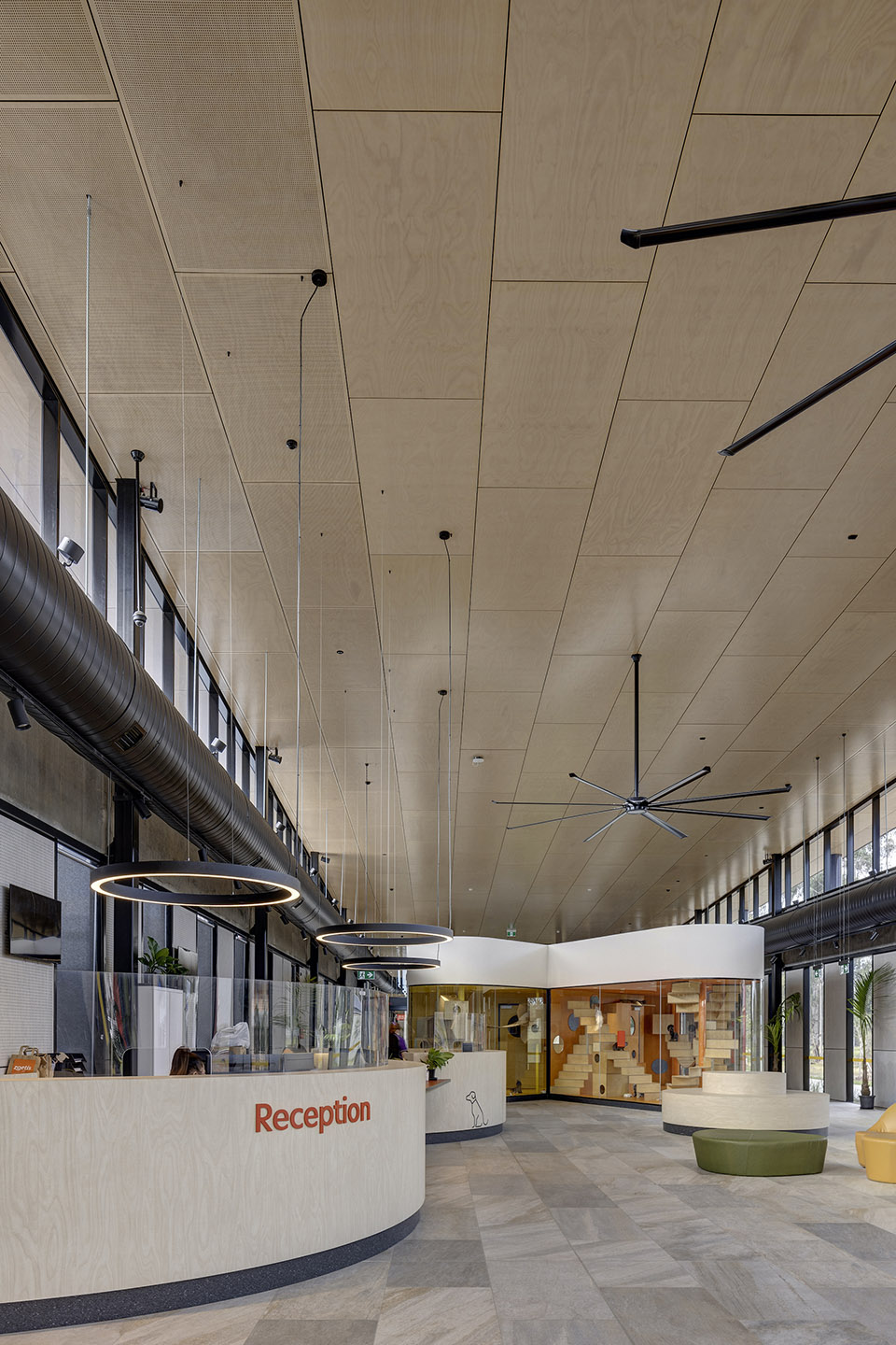 Blacktown Animal Rehoming Centre (BARC) by Sam Crawford Architects - 谷德设计网