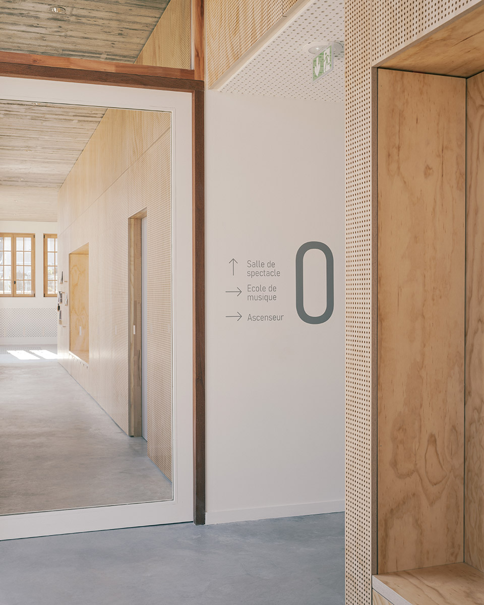 Rehabilitation and Extension of the Belfry of Dives-sur-mer Cultural ...