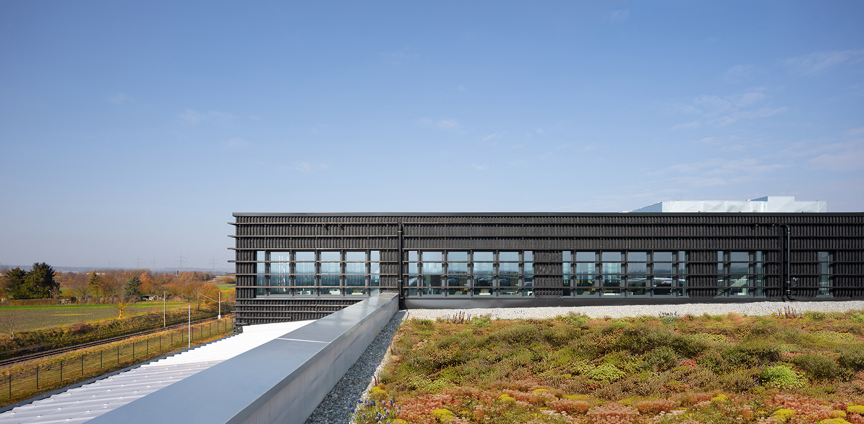 Hald & Grunewald headquarters by rundzwei Architekten BDA - 谷德设计网