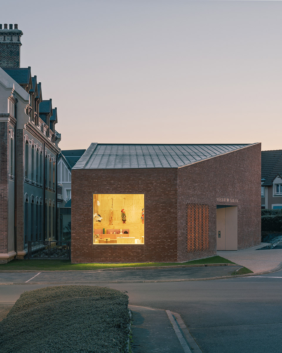 Rehabilitation and Extension of the Belfry of Dives-sur-mer Cultural ...