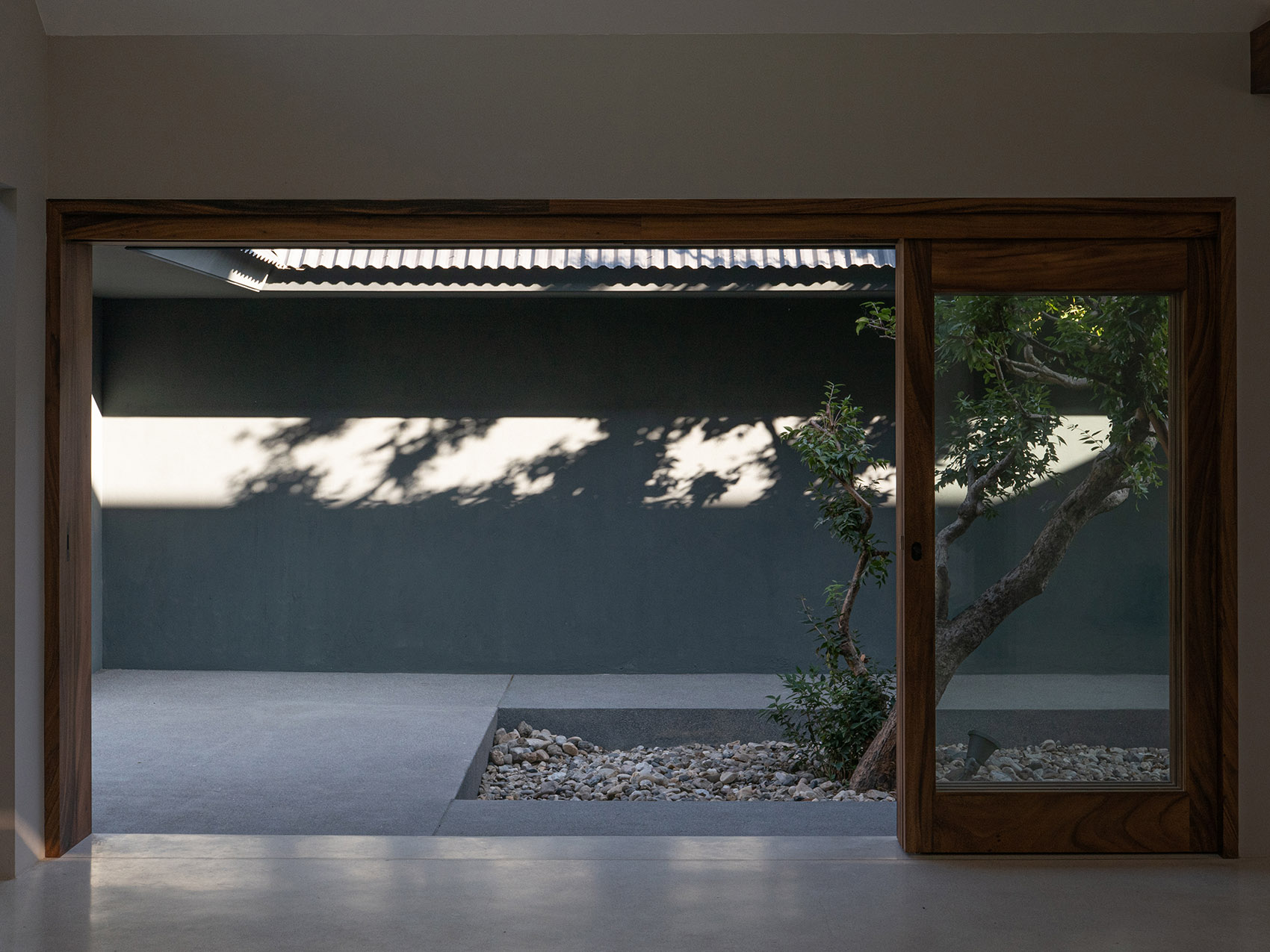 Moonler by Sher Maker - 谷德设计网