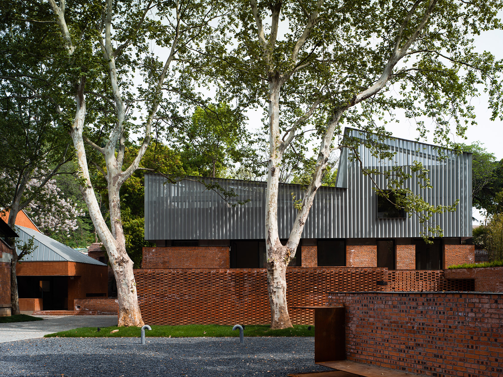 Renovation of Nanjing Combat Machinery Factory (Hongchuang PARK) by Mix Architecture - 谷德设计网