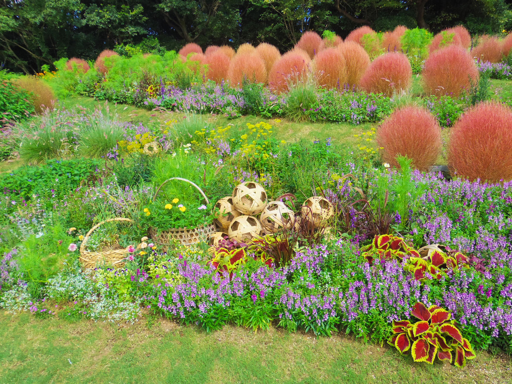 Floral Satoyama Garden by Yoshiki Toda Landscape & Architecture - 谷德设计网