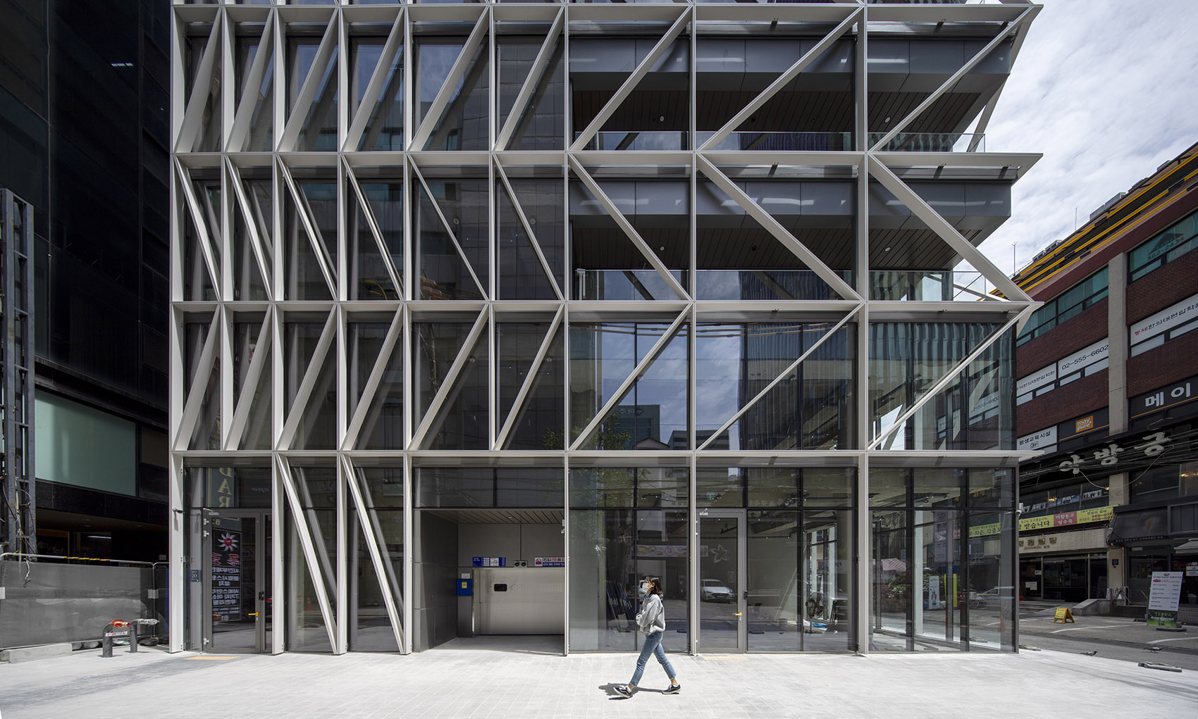 L-Tree Tower by Snow AIDe - 谷德设计网