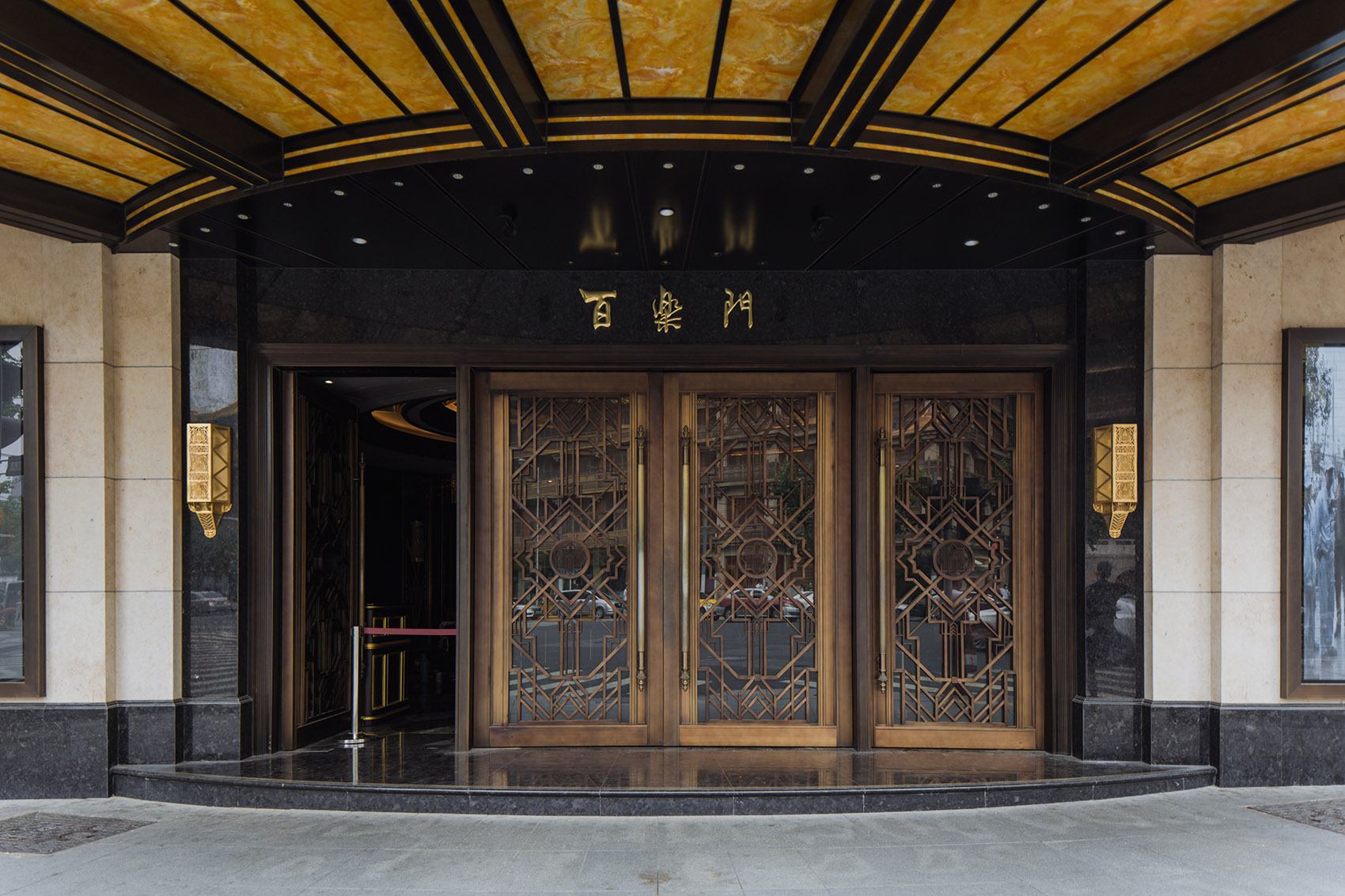 Photography: 12 Art-Deco Buildings in Shanghai by Chen Yang - 谷德设计网