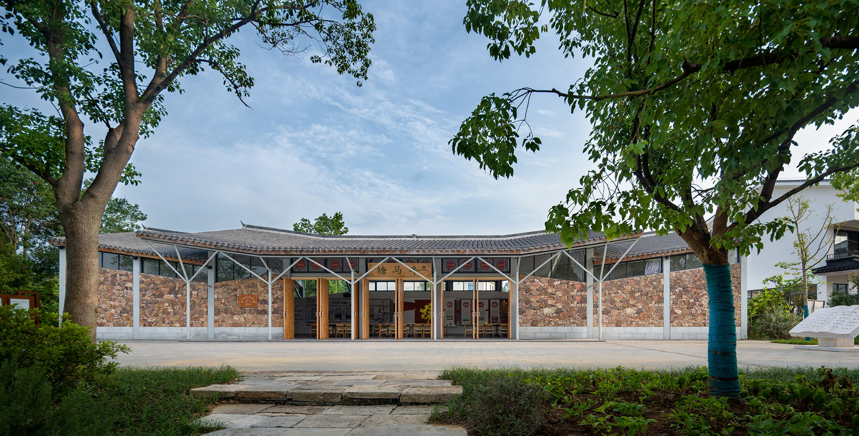 Conference Hall in Niumatang,Liyang by Atelier RenTian - 谷德设计网