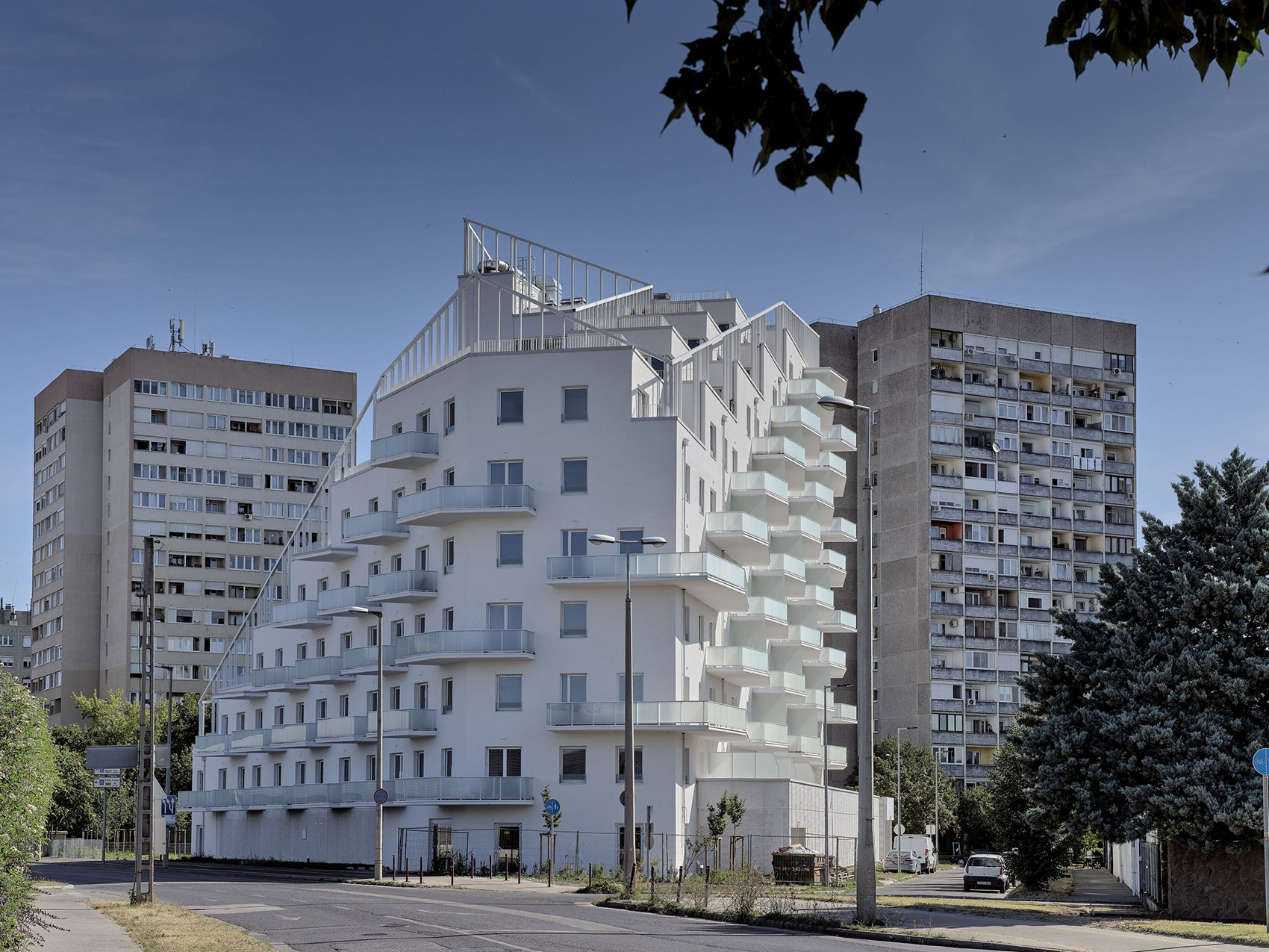 Trendo11 – Terraced Residential Building in Budapest by LAB5 architects ...