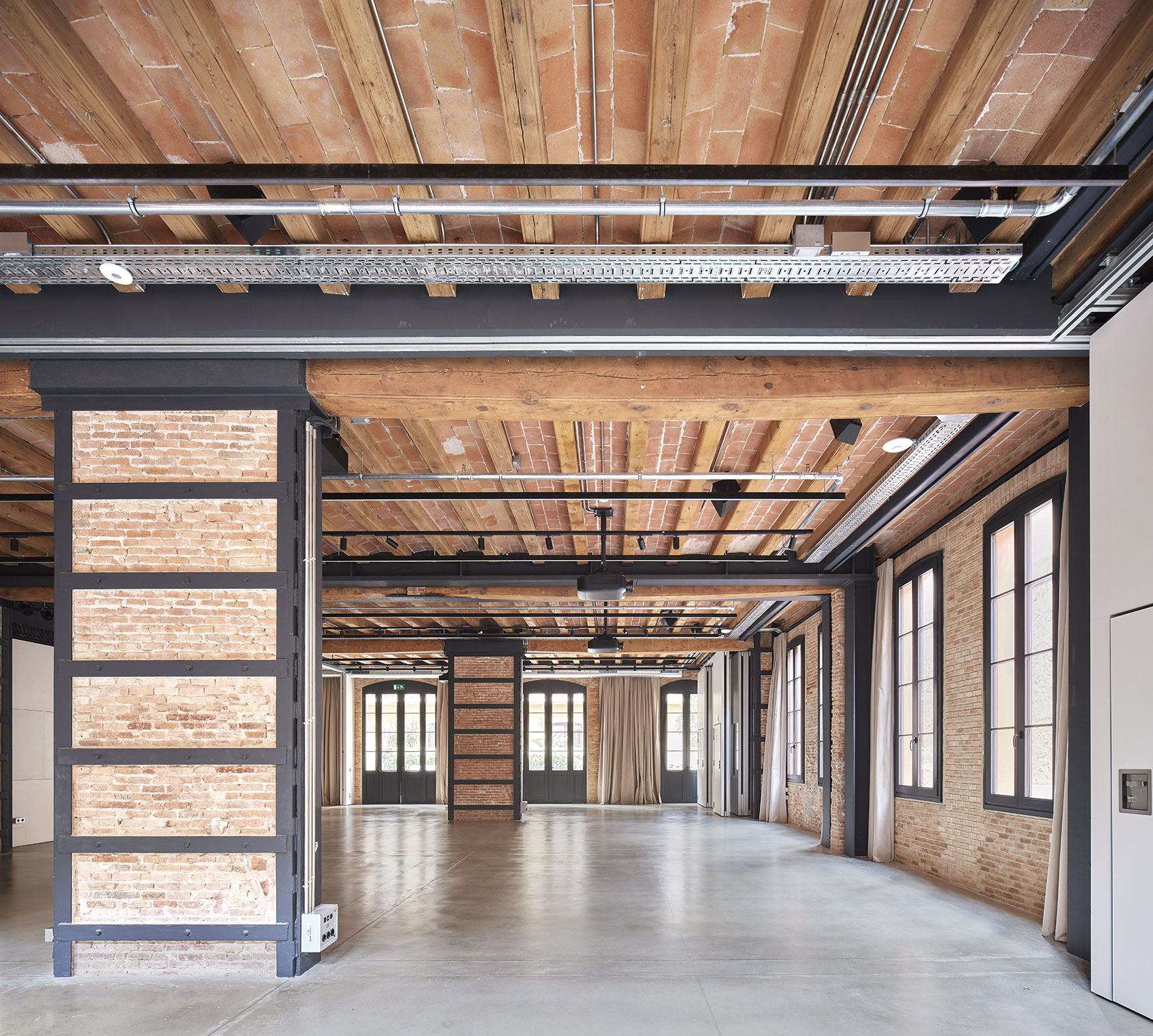 Bofill Foundation Headquarters by GCA Architects - 谷德设计网