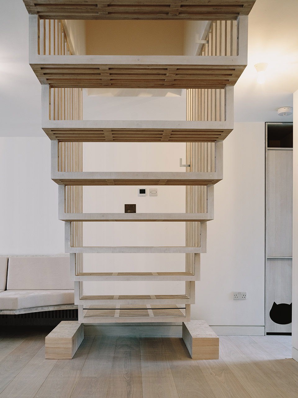 Dragon Flat by Tsuruta Architects - 谷德设计网