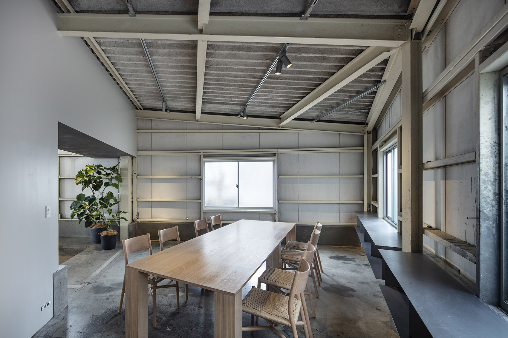 AQO Office by HYBE Design Team + TEKI DESIGN - 谷德设计网