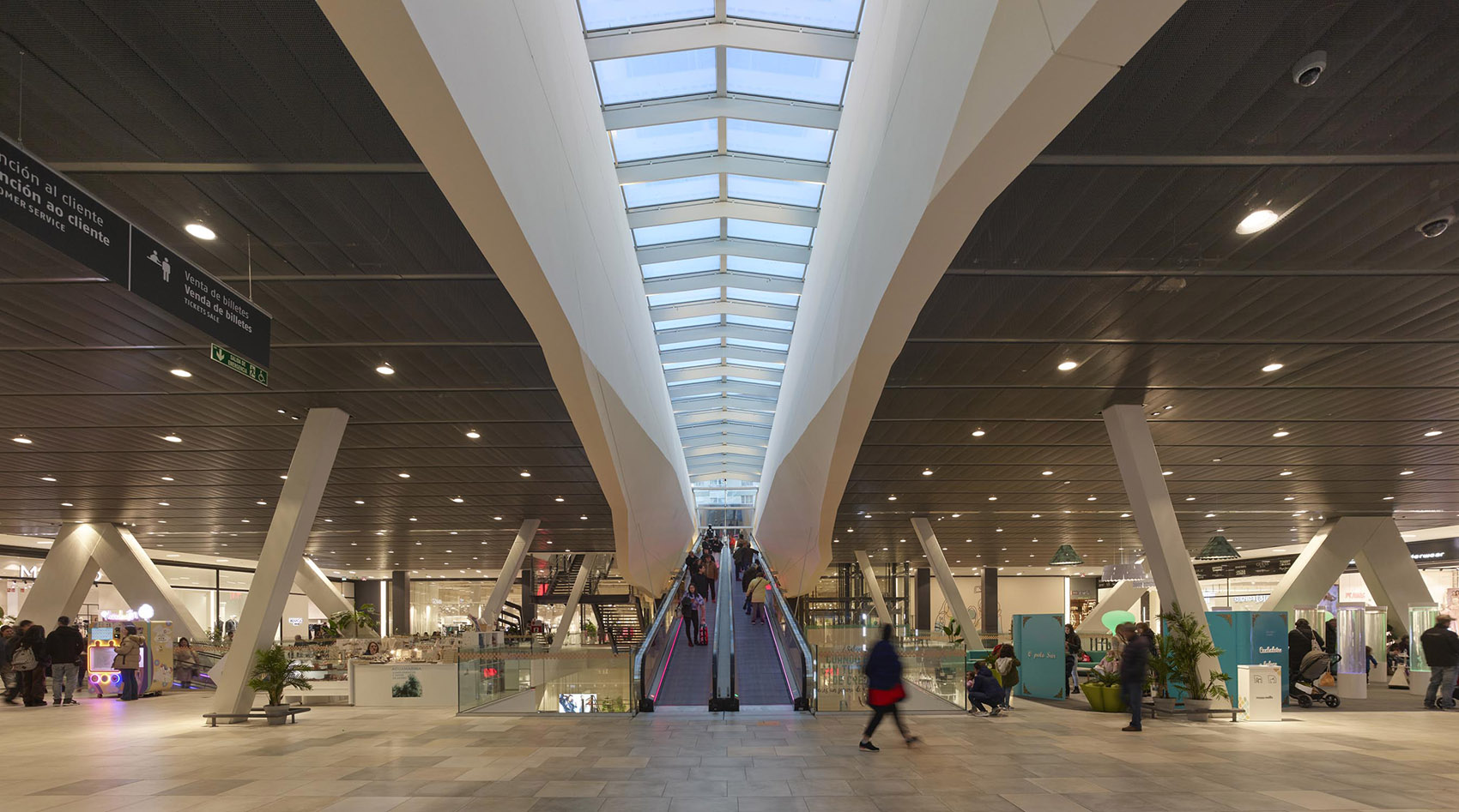 Vialia Vigo Intermodal Station by Morphosis Architects - 谷德设计网