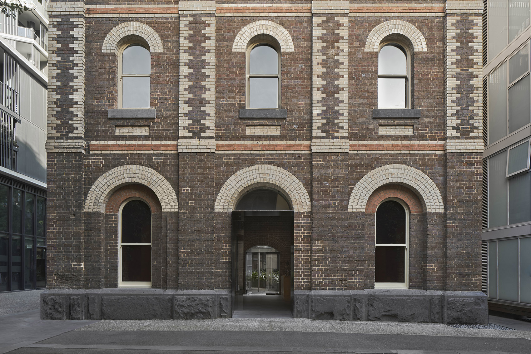 ULA café by SuiL - 谷德设计网