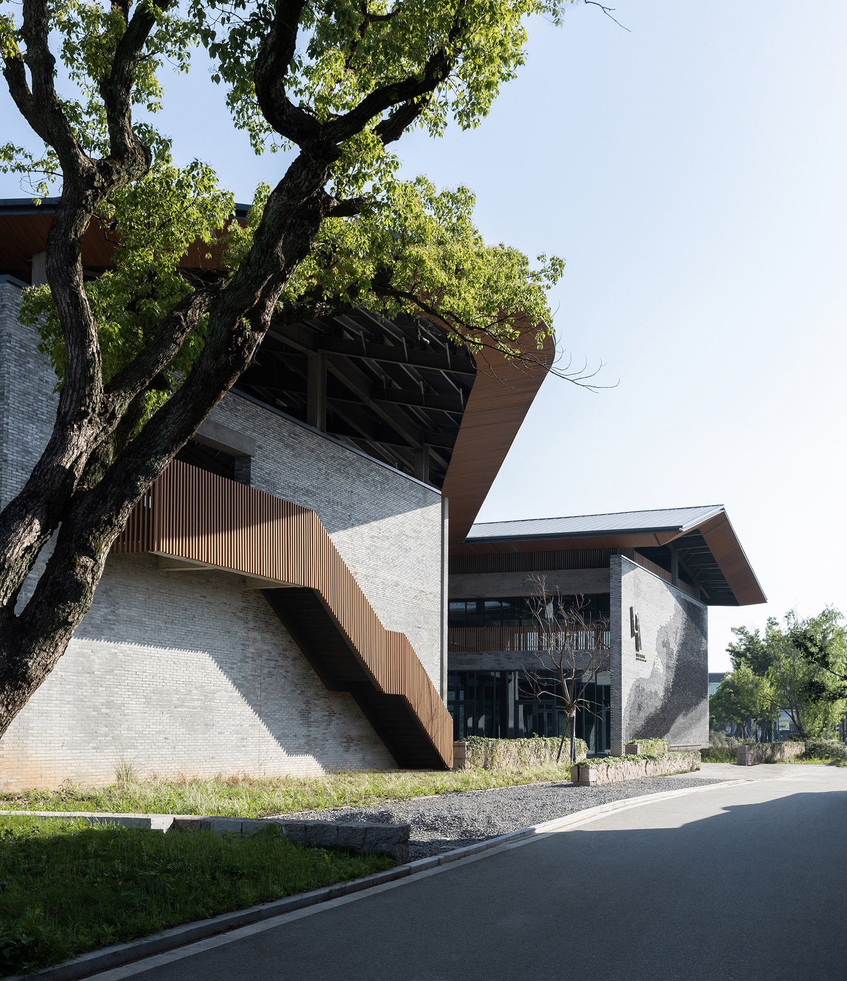 Road Corridor Station by Hangzhou OneDesign Architecture Landscape ...