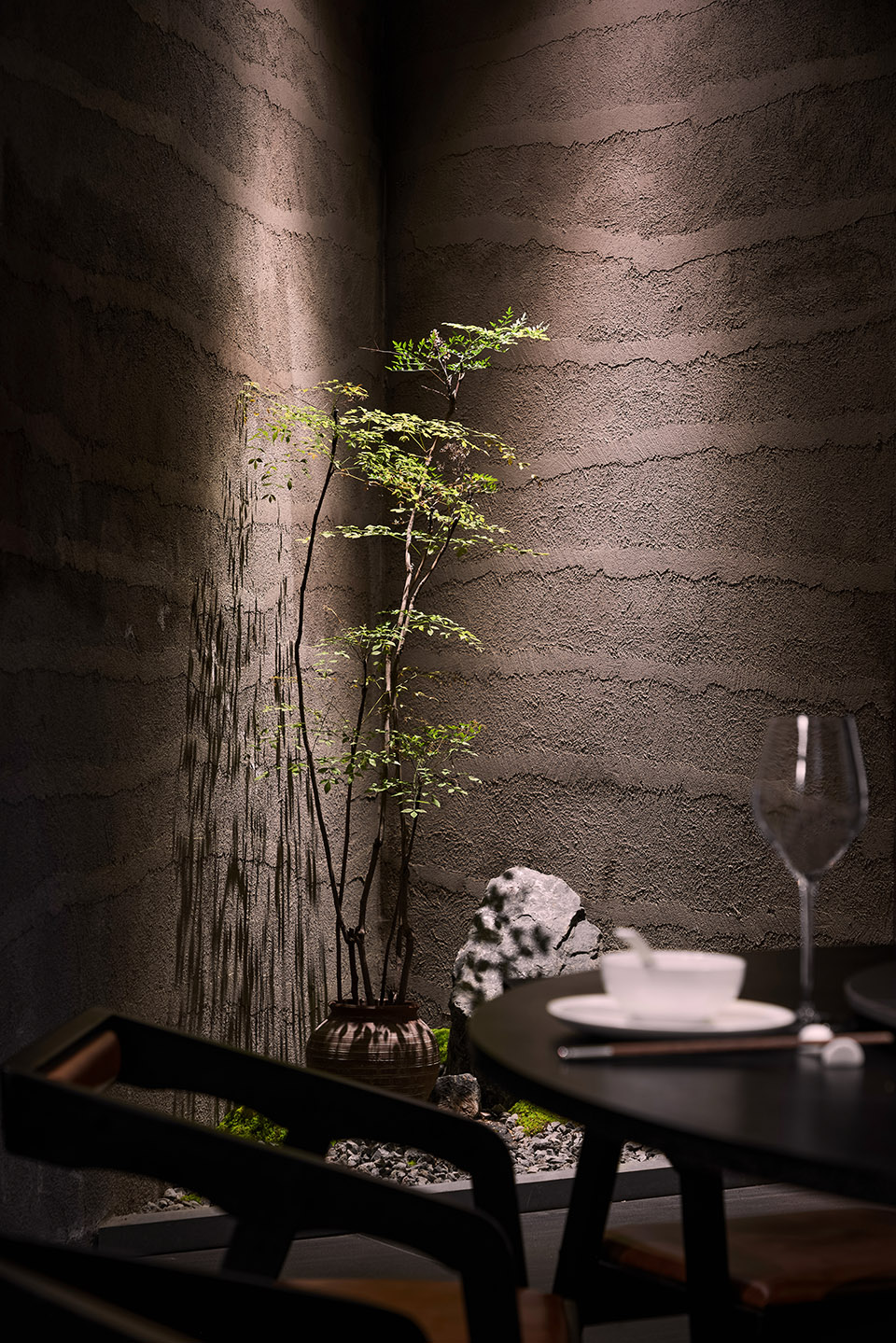 Hegeci restaurant by AFFLATUS SPACE CREATIVE DESIGN Ltd. - 谷德设计网