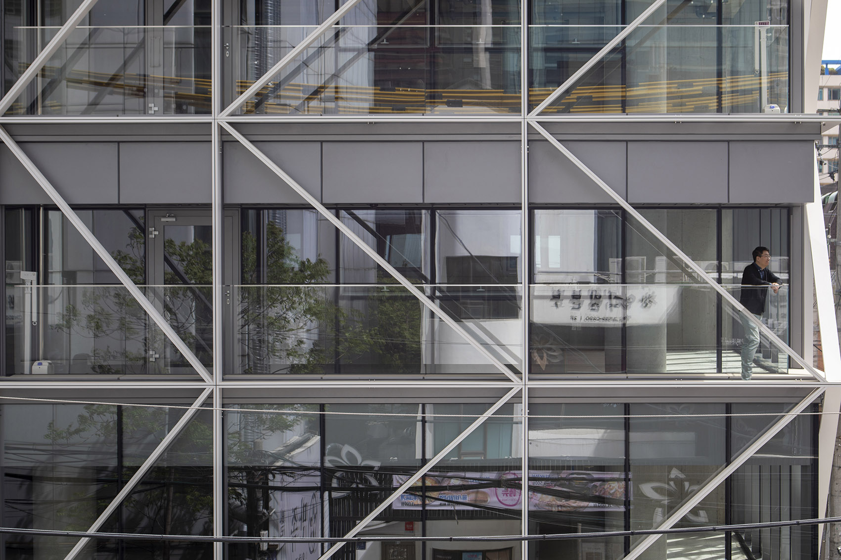 L-Tree Tower by Snow AIDe - 谷德设计网