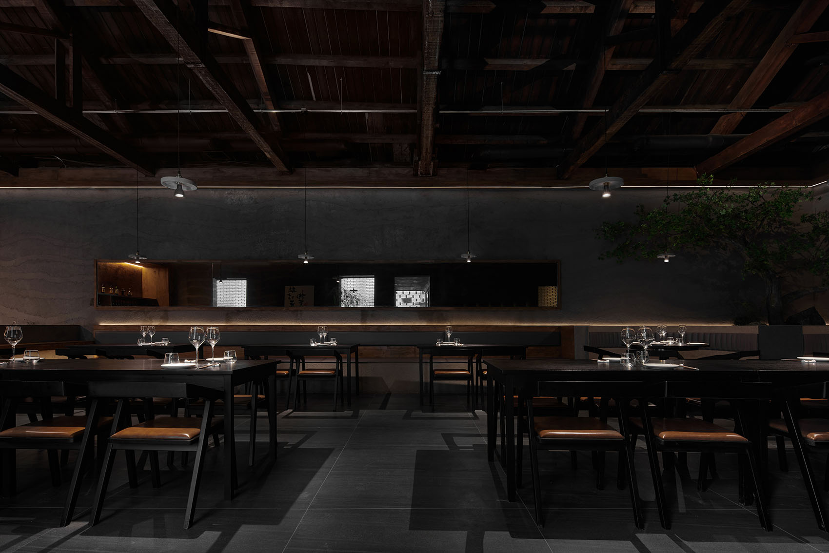 Hegeci restaurant by AFFLATUS SPACE CREATIVE DESIGN Ltd. - 谷德设计网