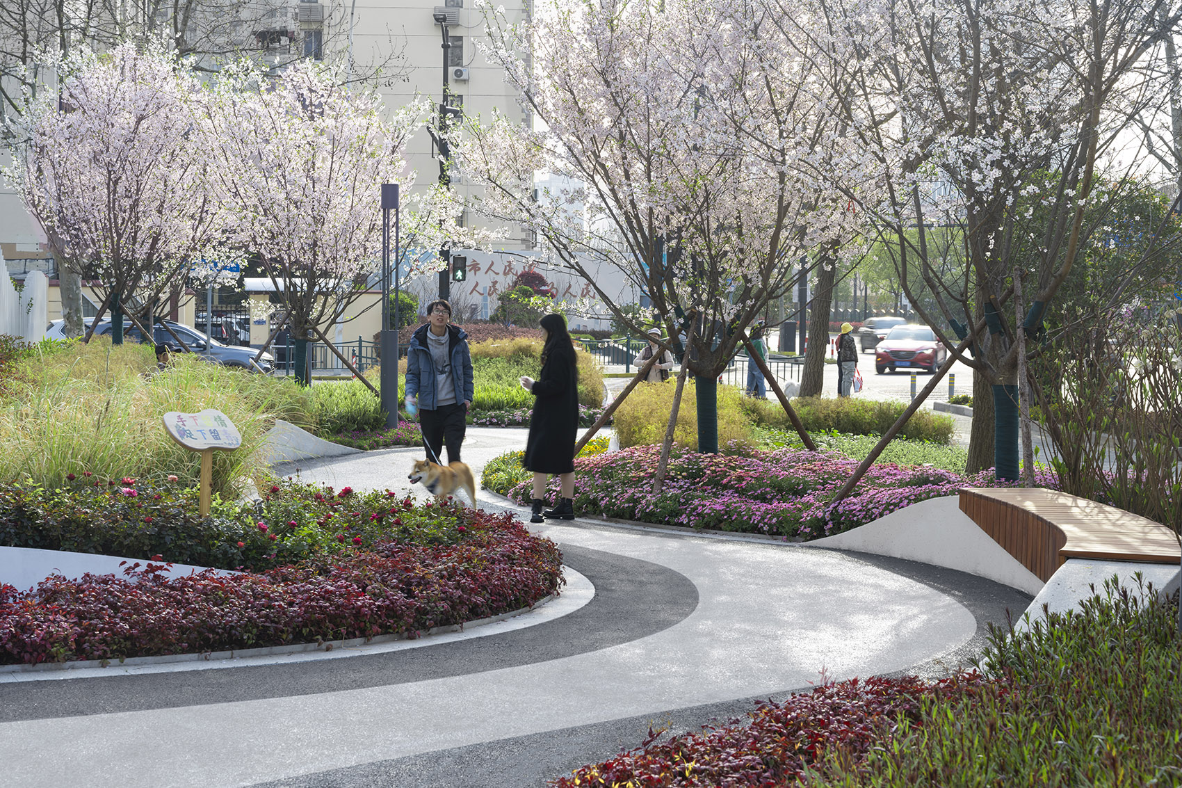 Shanghai Jingxin Pocket Park, China by U+ Design Lab - 谷德设计网