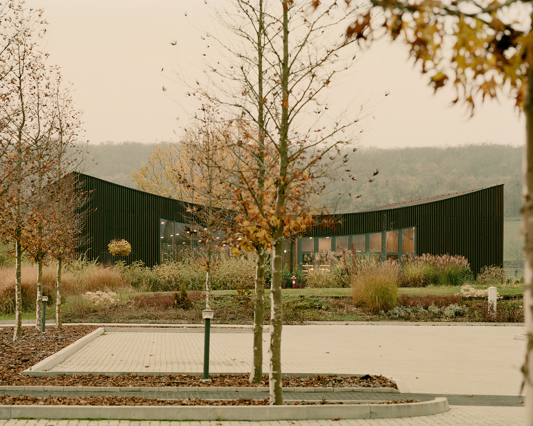 Zalacsány Wellness Pavilion by Archikon Architects - 谷德设计网