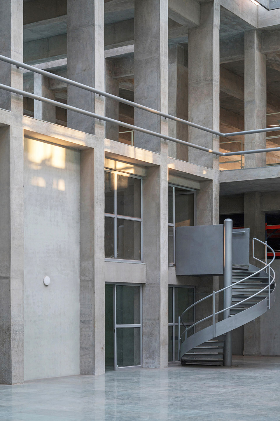 Mallcom Factory by IKSOI - 谷德设计网