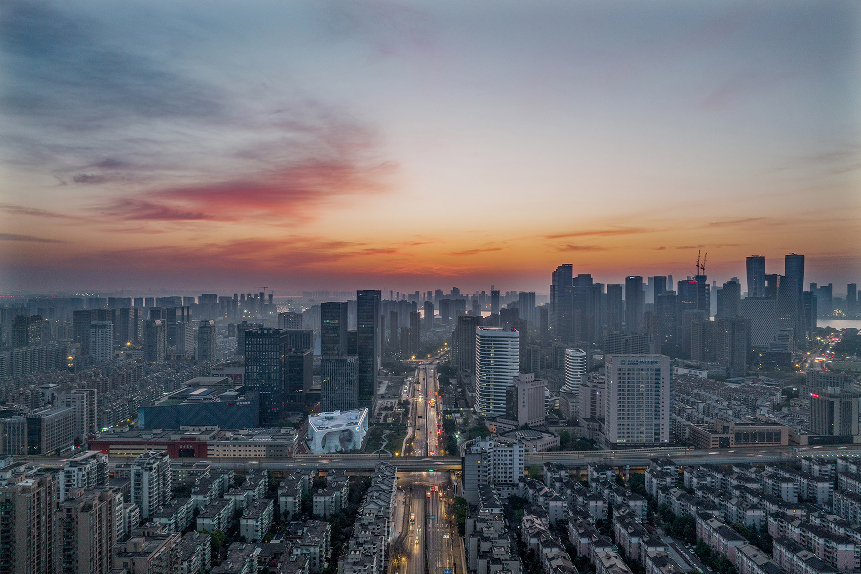 Future Car Park by Daniel Statham Studio - 谷德设计网