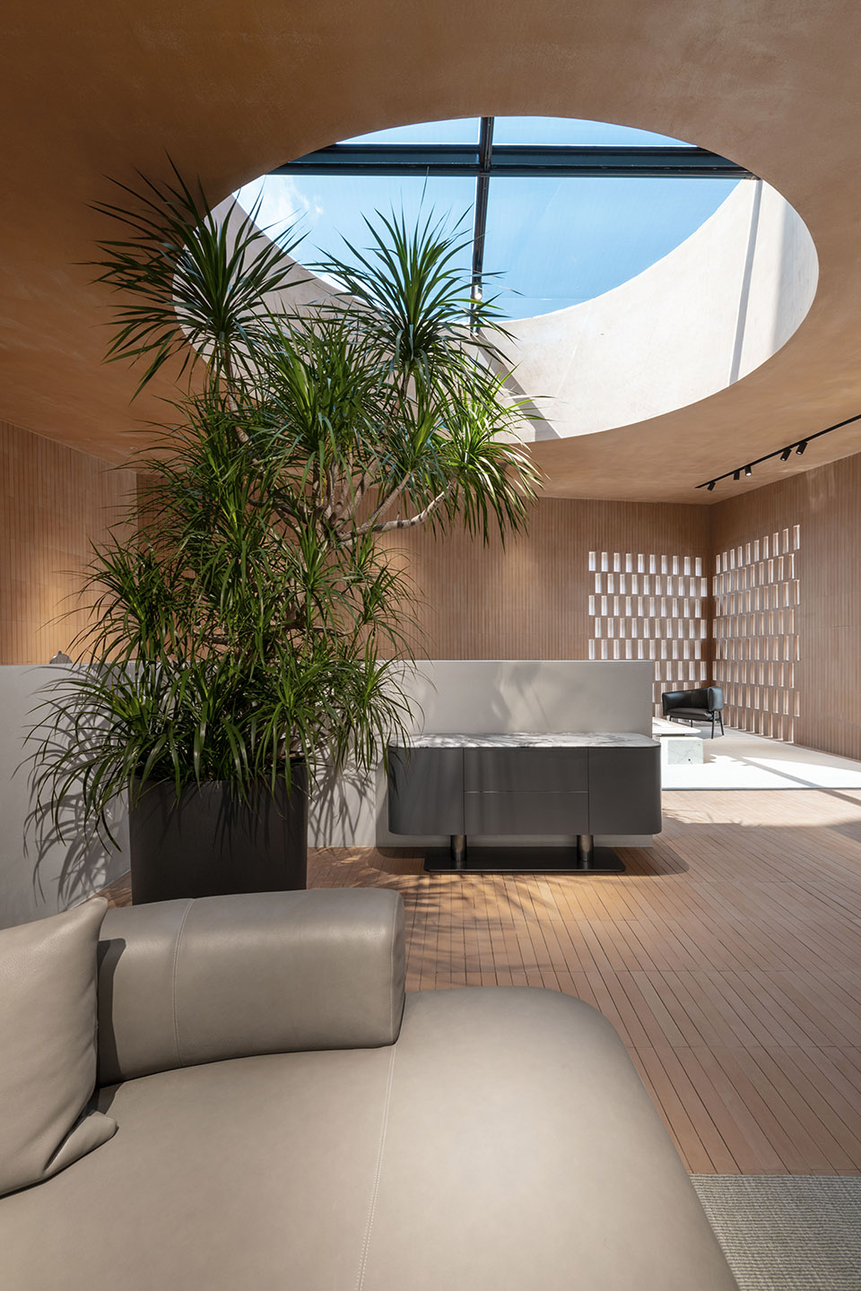 Weijian Life Hall by Poetic Design Office of S+P Space - 谷德设计网