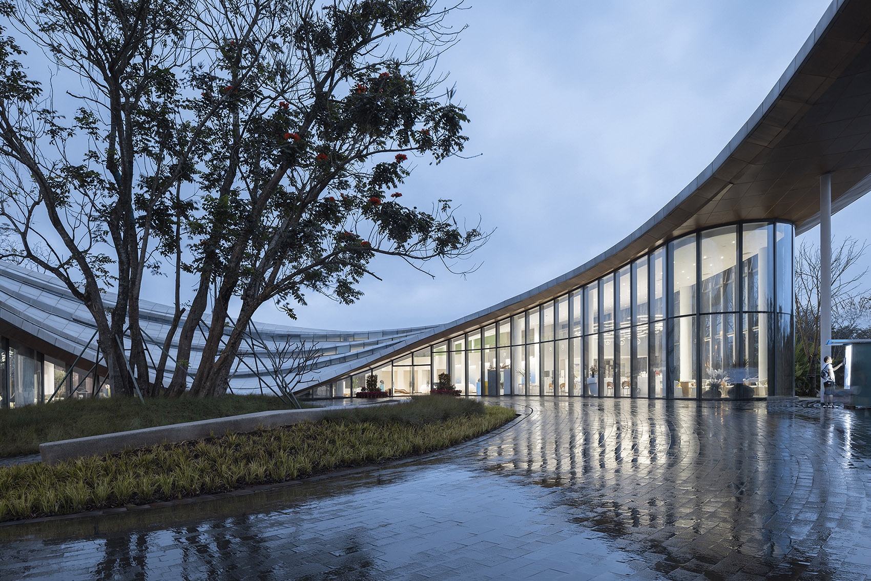 Haikou Xixiu Park Visitor Center, China by MUDA-Architects - 谷德设计网