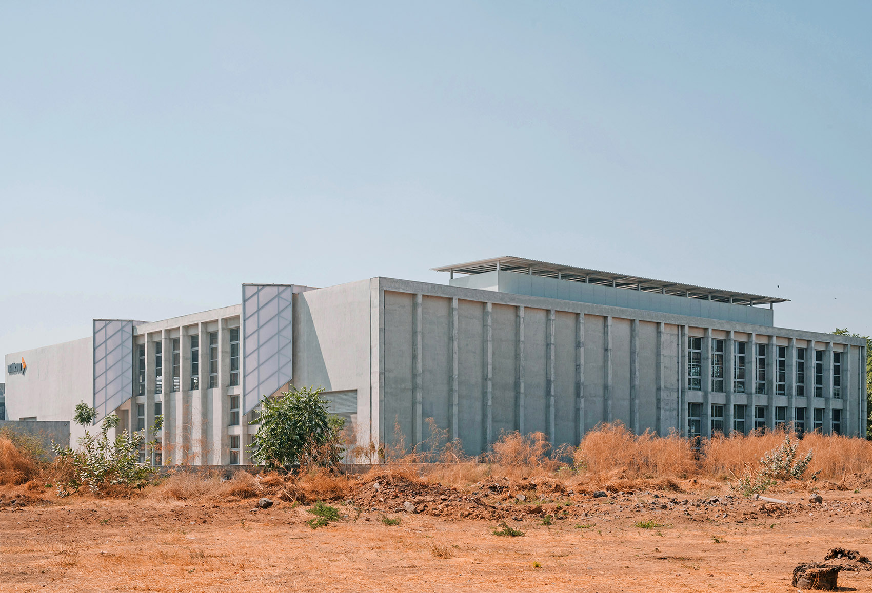 Mallcom Factory by IKSOI - 谷德设计网