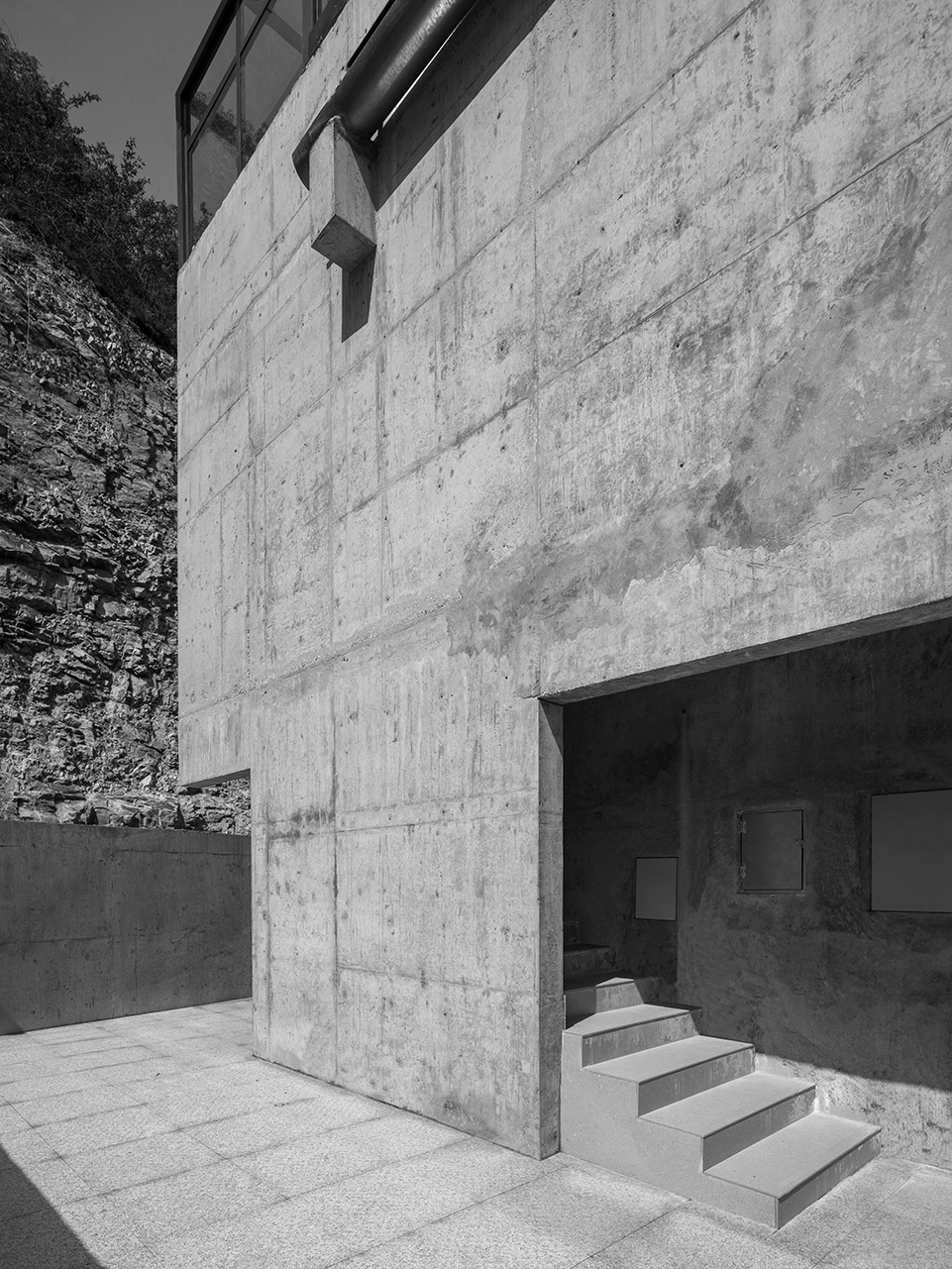 Cliff House by LI WENXI Architects - 谷德设计网