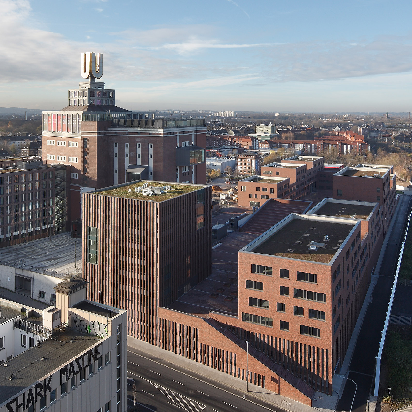 Dortmunder U-Centre for the Arts and Creativity & Vocational Colleges by Gerber Architekten - 谷德设计网