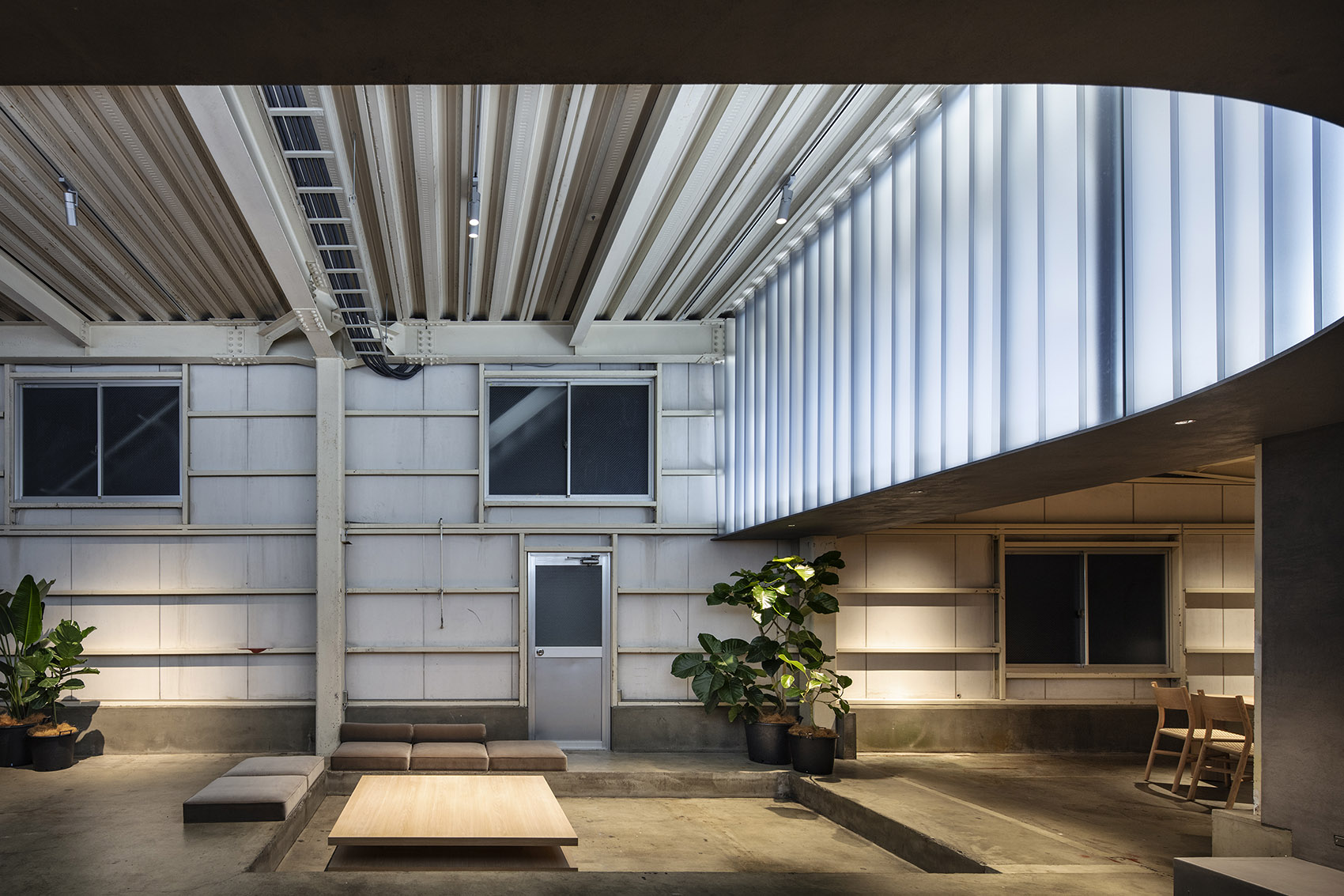 AQO Office by HYBE Design Team + TEKI DESIGN - 谷德设计网